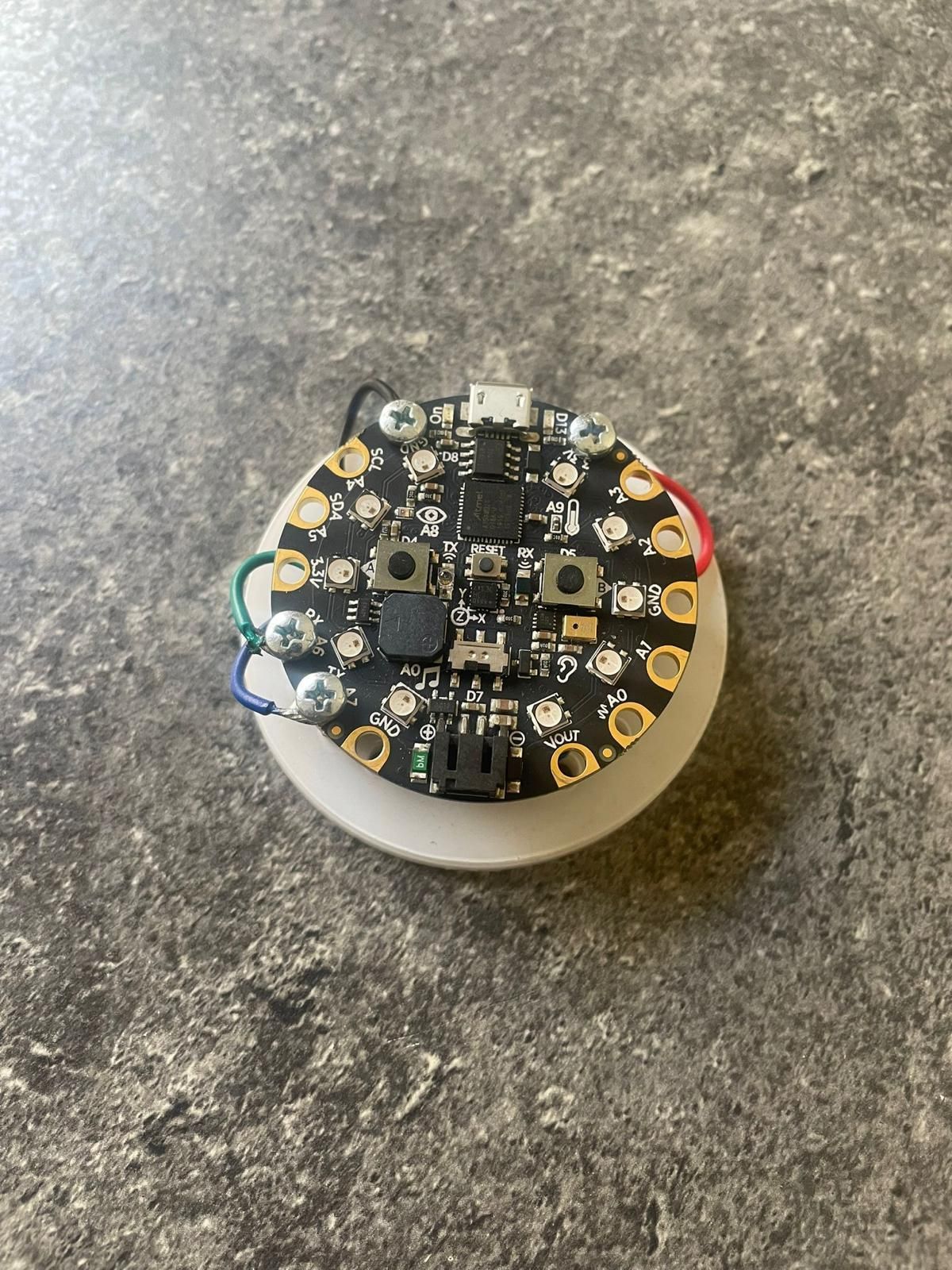 Multi-player SIMON : 8 Steps - Instructables