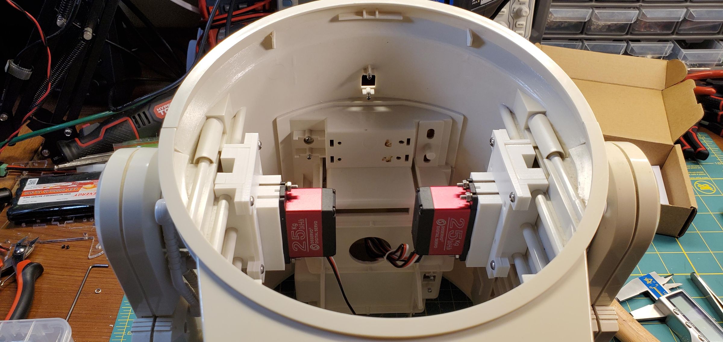 Omnibot Shoulder Servo Modification : 7 Steps (with Pictures) - Instructables