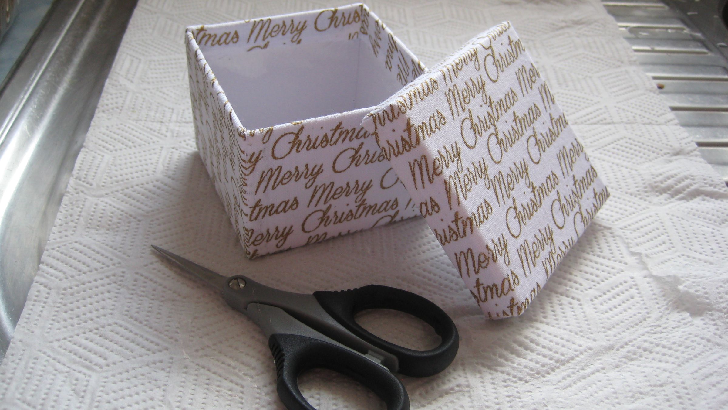 CHRISTMAS CANDY BOXES : 9 Steps (with Pictures) - Instructables