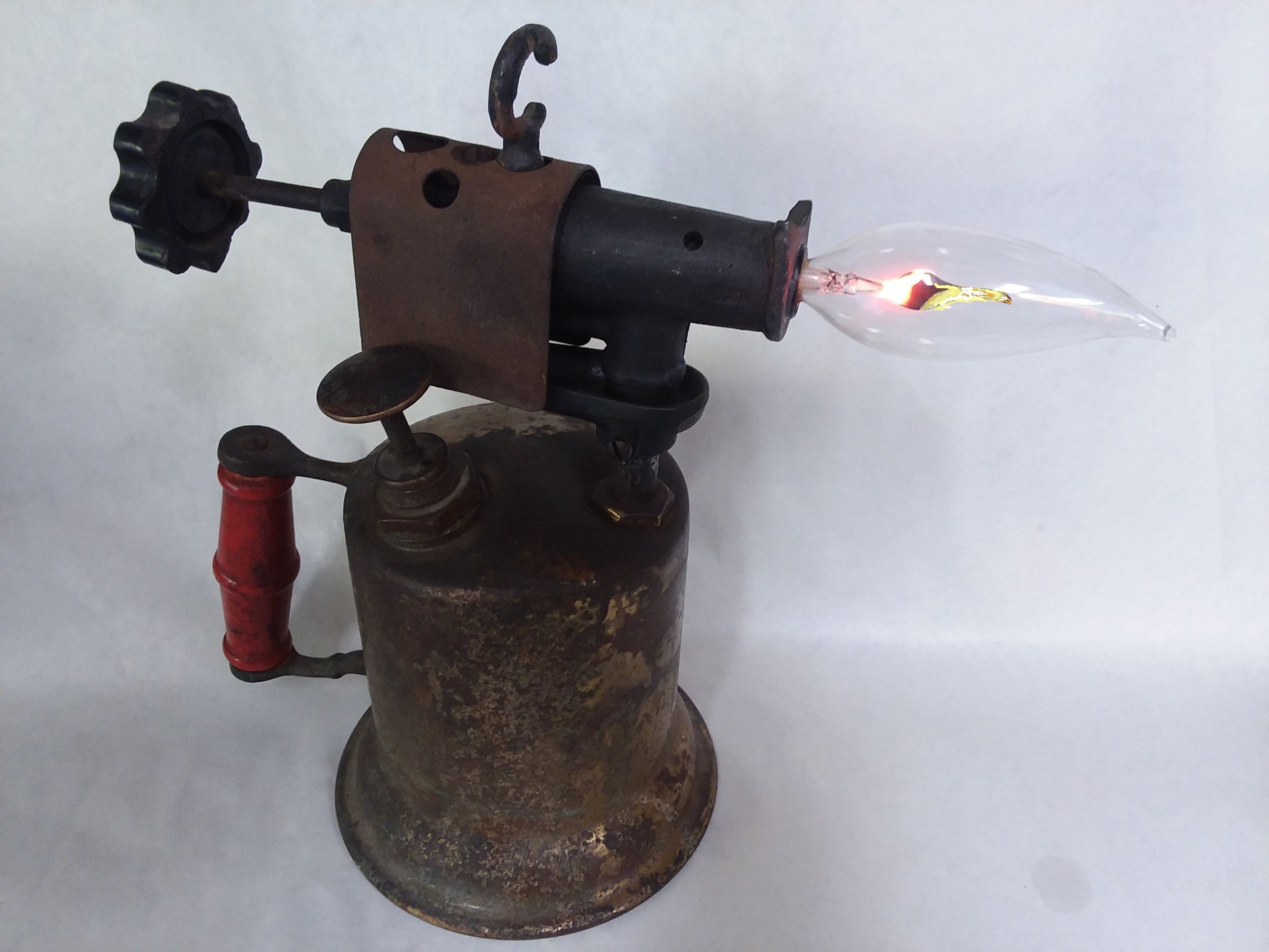 Blowtorch Flicker Lamp : 7 Steps (with Pictures) - Instructables