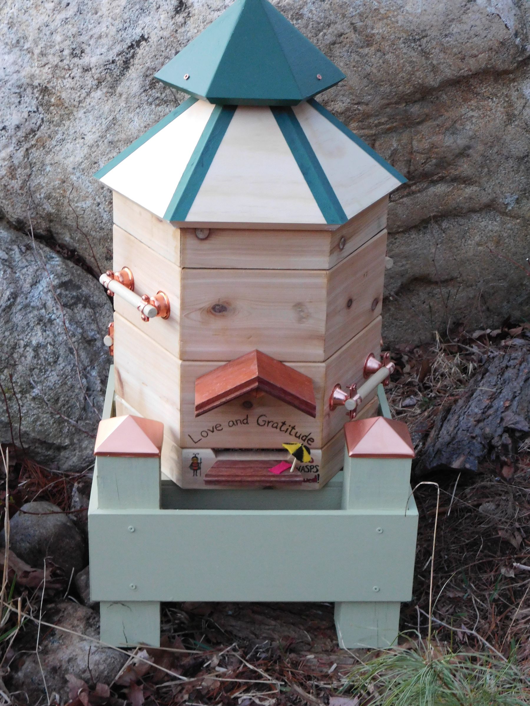 Hexagonal Beehive Boxes, Warre Style : 25 Steps (with Pictures ...
