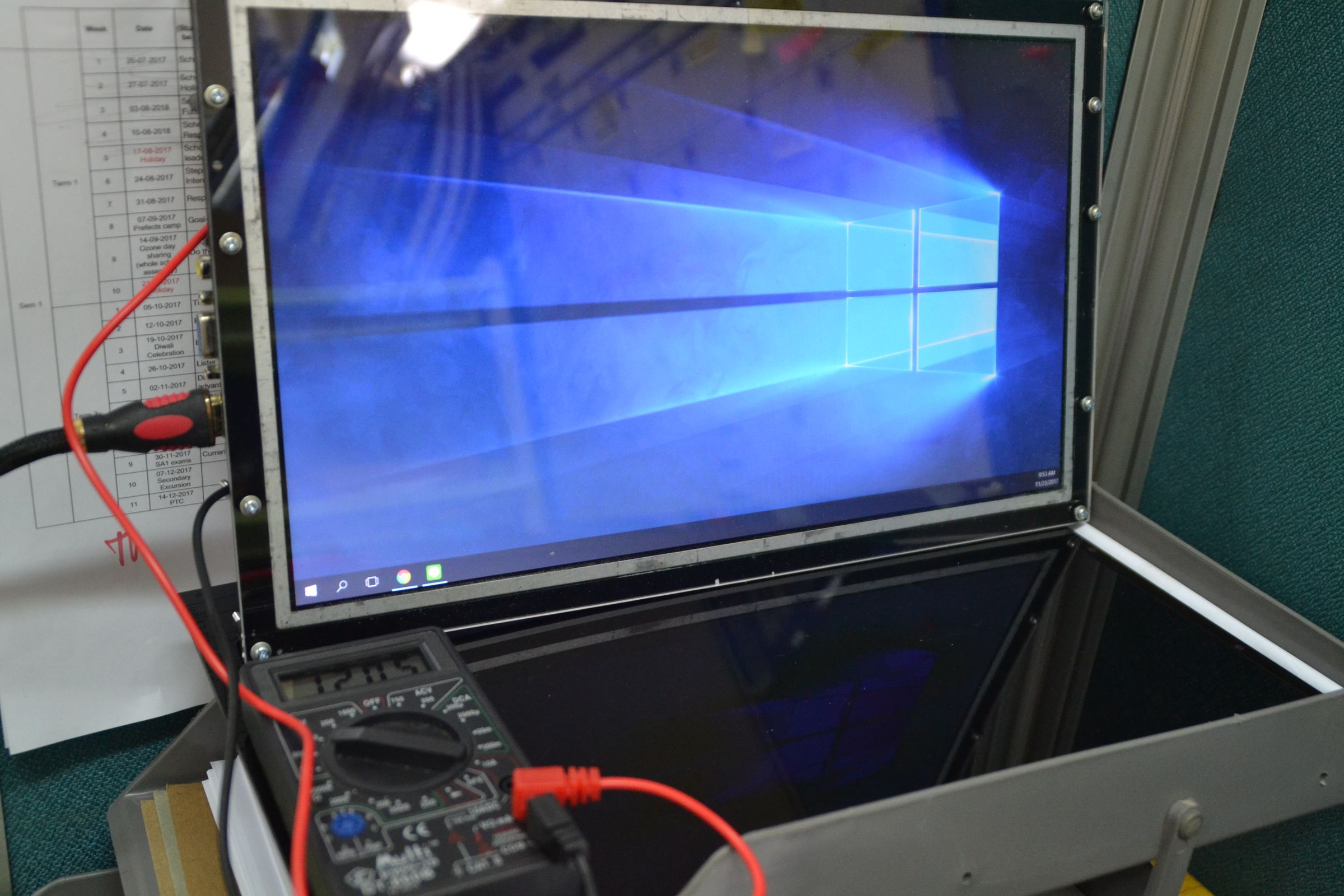 Repurposed Battery-powered Laptop Monitor : 7 Steps (with Pictures 