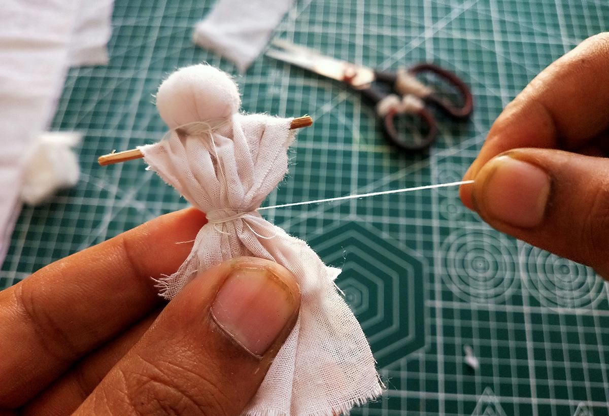 Mini Halloween Ghosts & Scarecrows : 6 Steps (with Pictures ...
