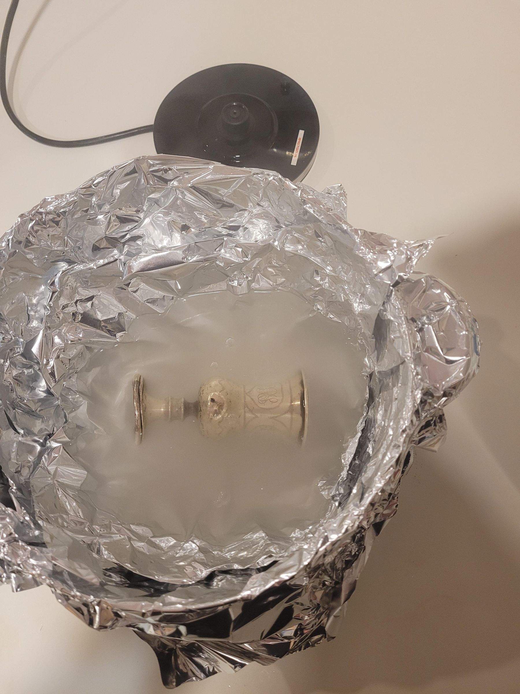 Silver Cleaning and Polishing With Natural Ingredients : 6 Steps ...