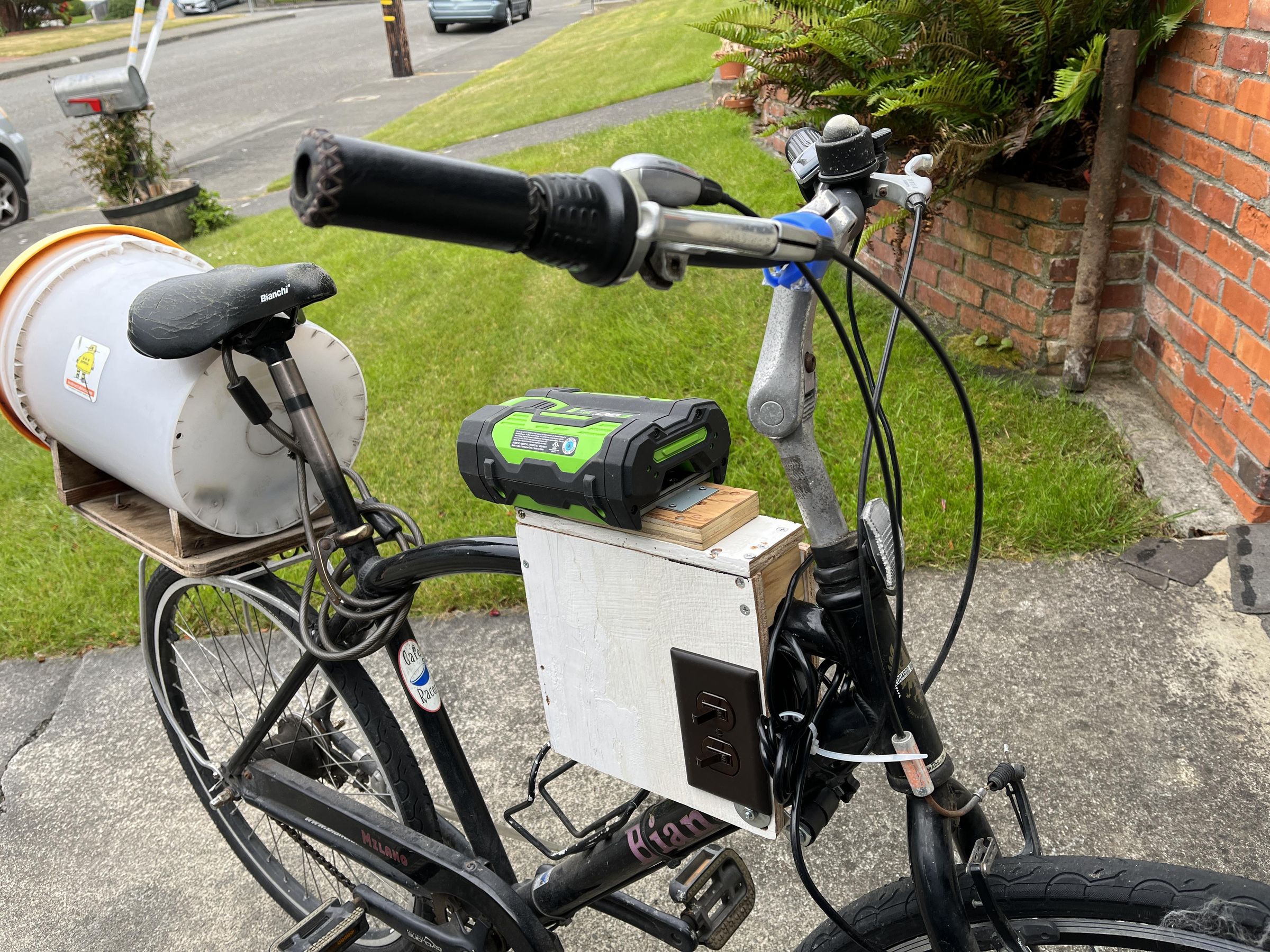 E-GO-E-Bike: an E-bike With Easily-Detachable “E," Powered by an EGO ...