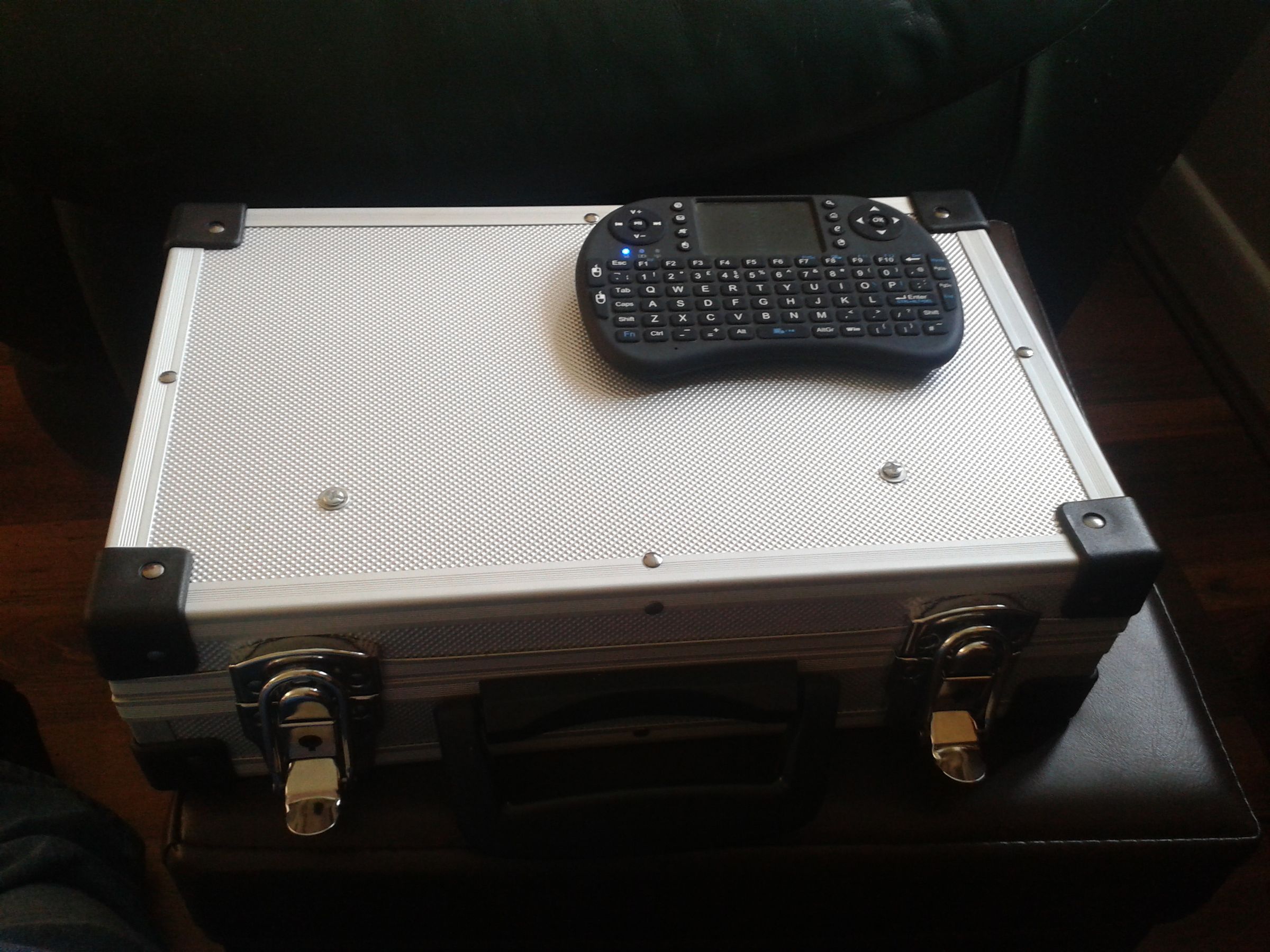 Flightcase Computer/Mini Cintiq : 8 Steps - Instructables