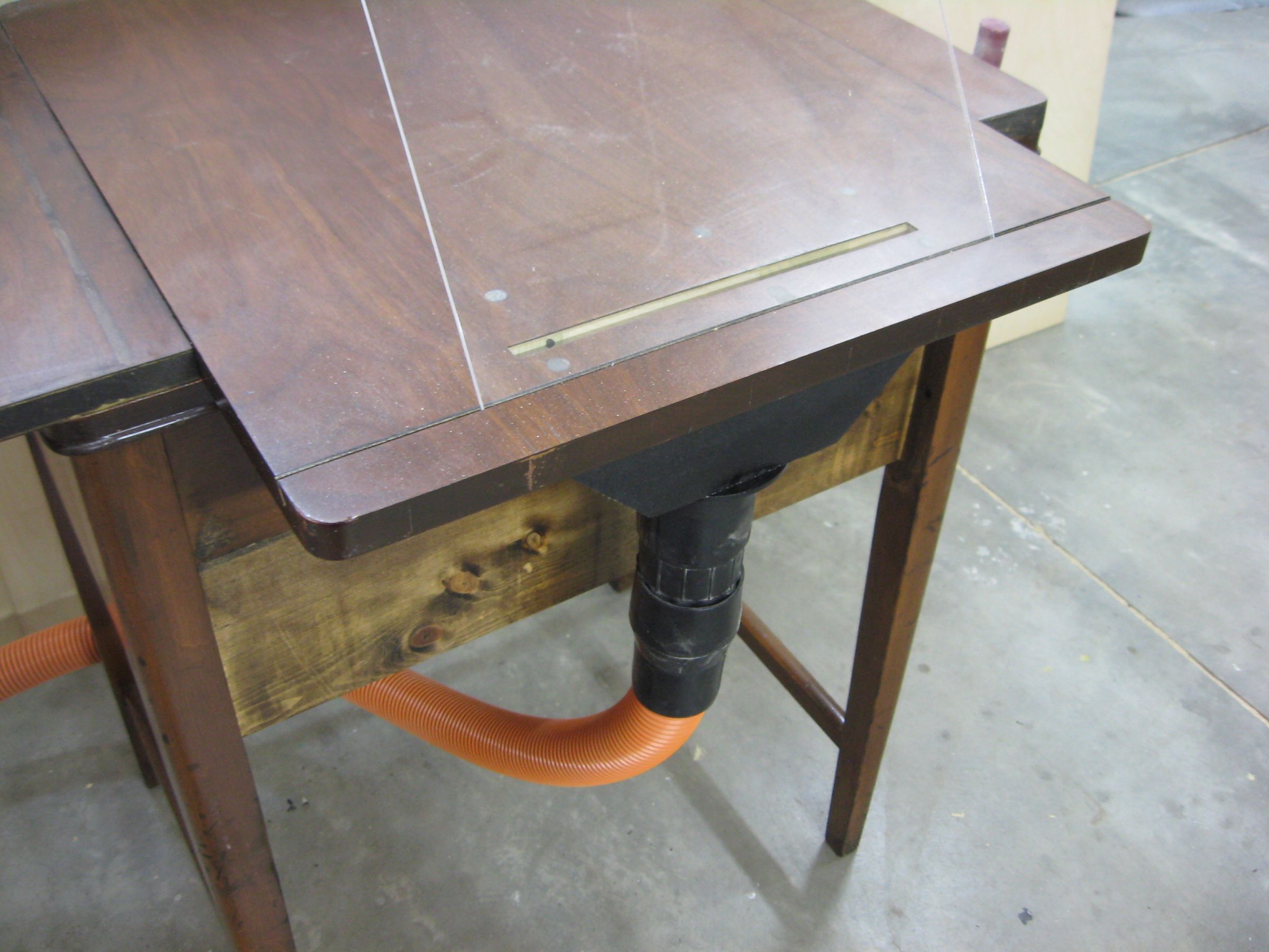 Wood Carving Station From Old Sewing Table : 14 Steps (with Pictures ...