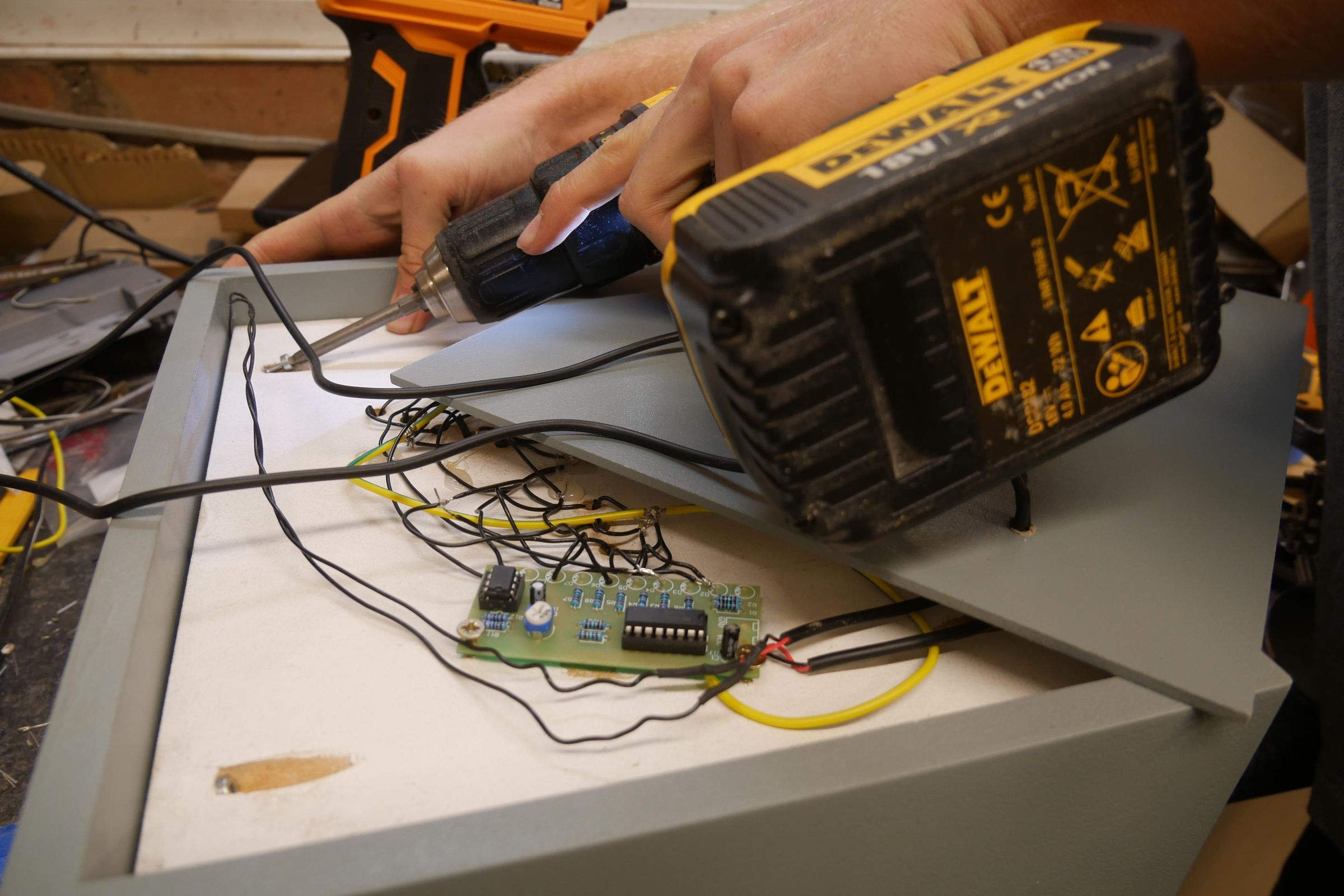 How to Build a Flux Capacitor : 10 Steps (with Pictures) - Instructables