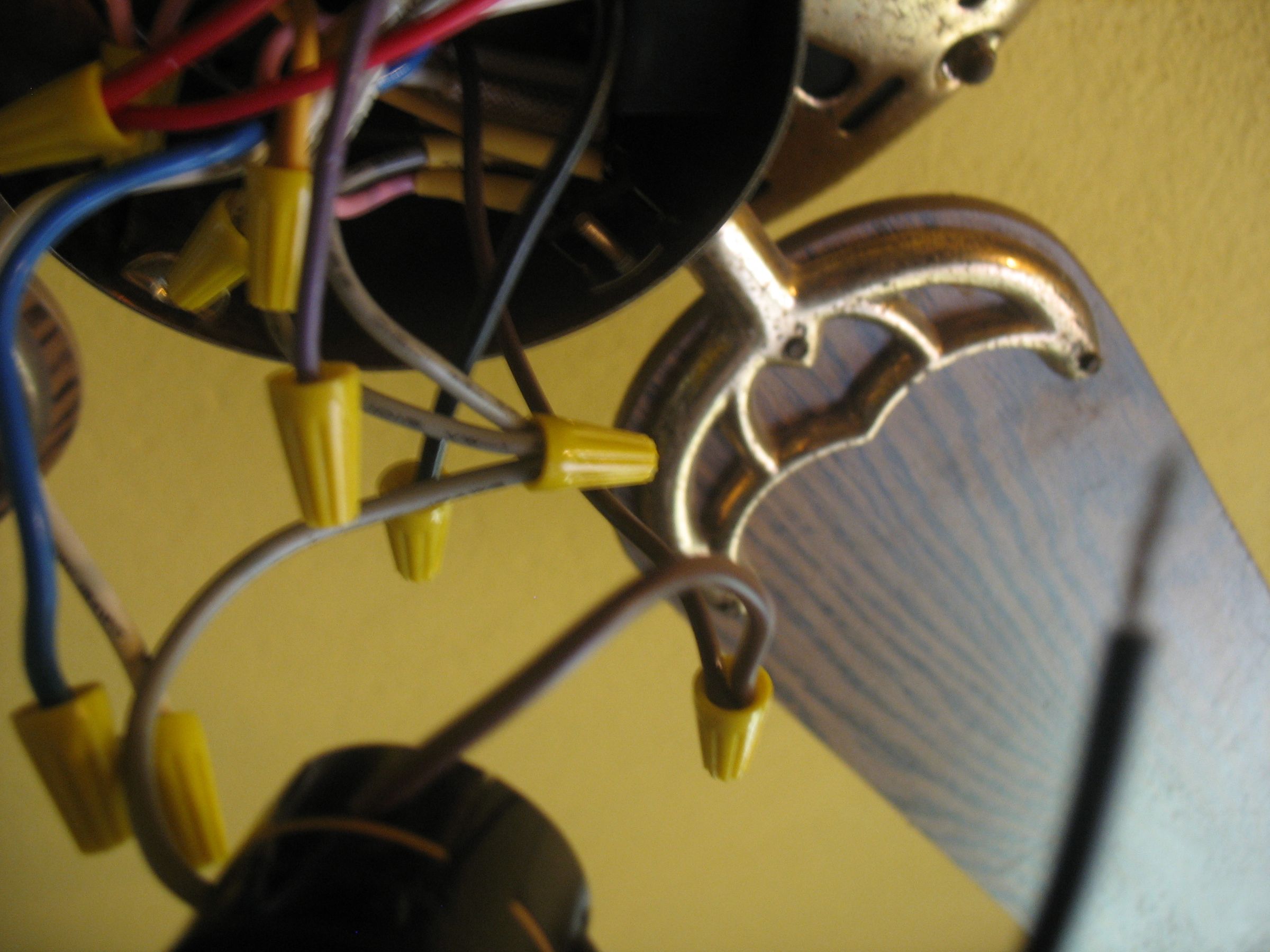 How to Replace a Ceiling Fan Speed Switch : 4 Steps - Instructables