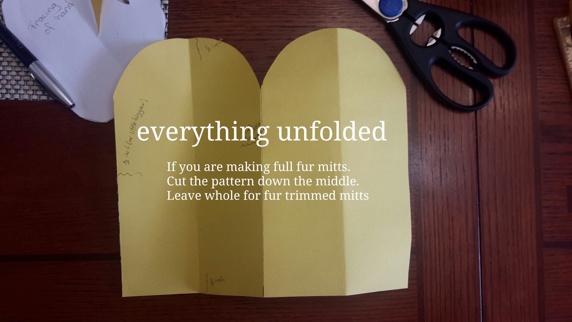 Woodland Cree Gauntlet Mitts : 8 Steps (with Pictures) - Instructables