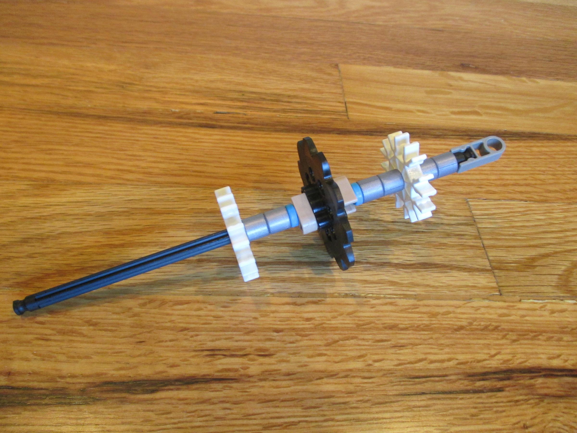 Rollercoaster Push Lift: a K'nex Ball Machine Lift : 8 Steps ...