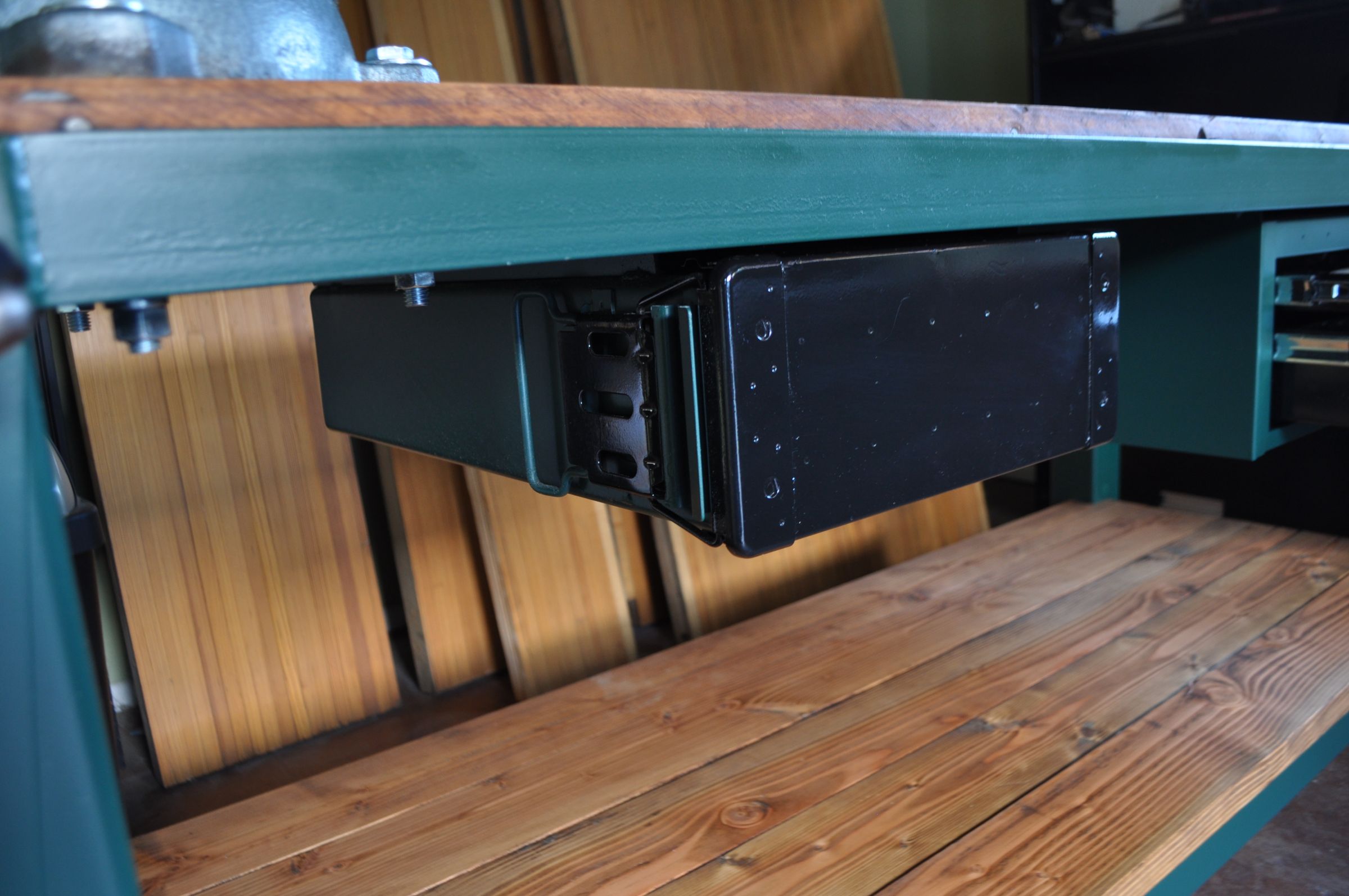 Super Workbench : 6 Steps (with Pictures) - Instructables