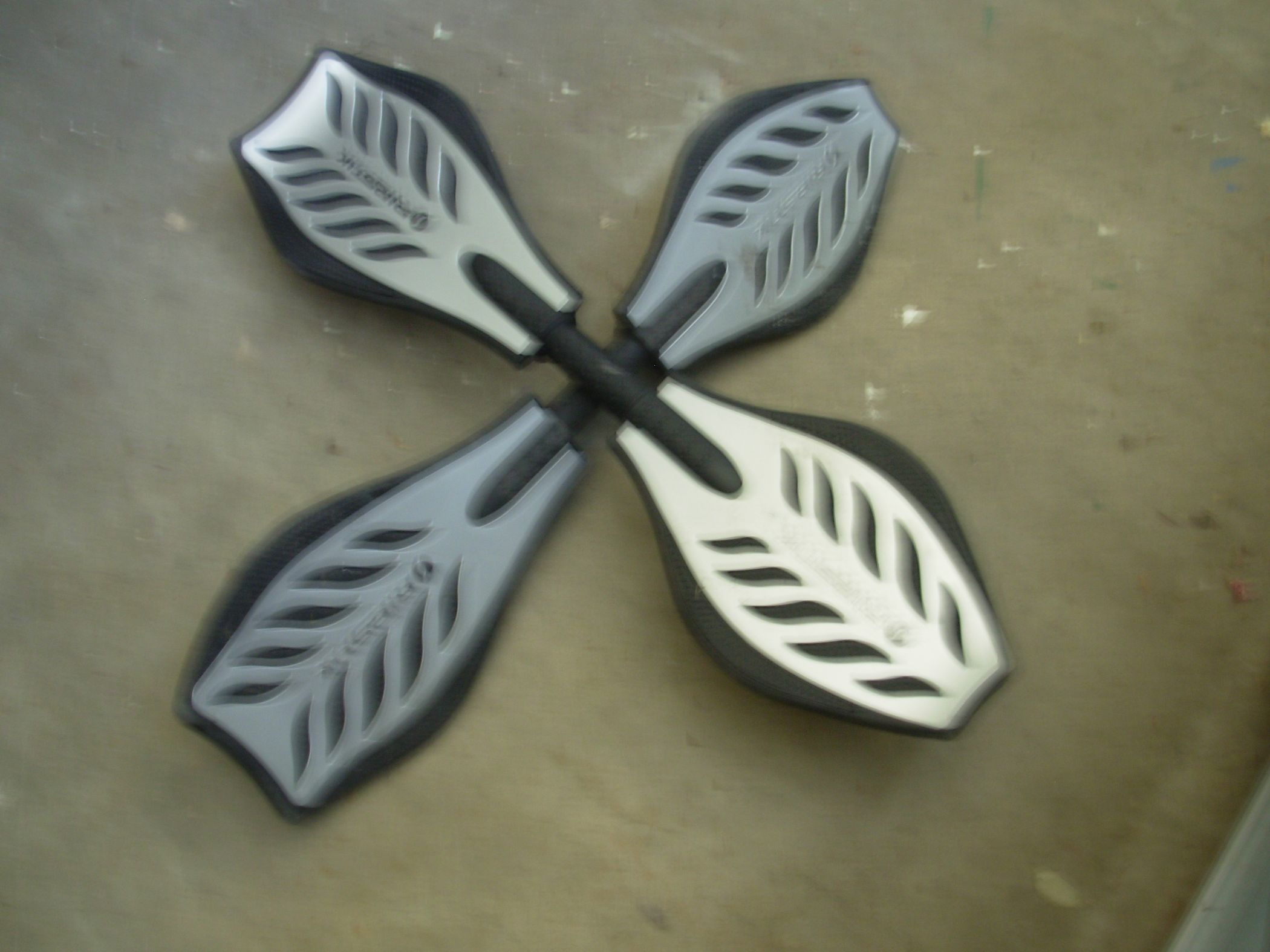 How to Ripstik/waveboard : 5 Steps - Instructables