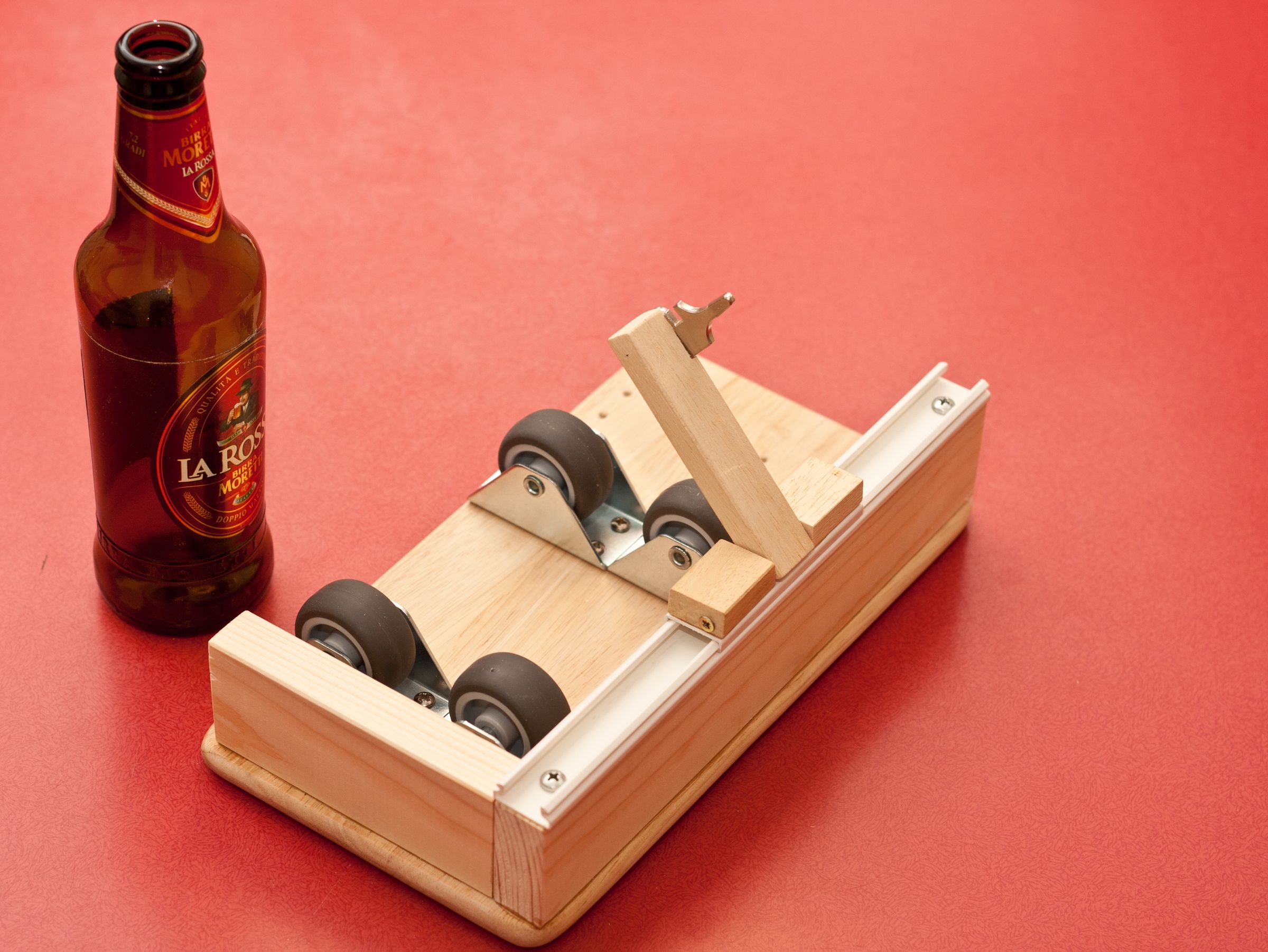 Easy Glass Bottle Cutter Made Up of Common Parts [UPDATED... Again ...