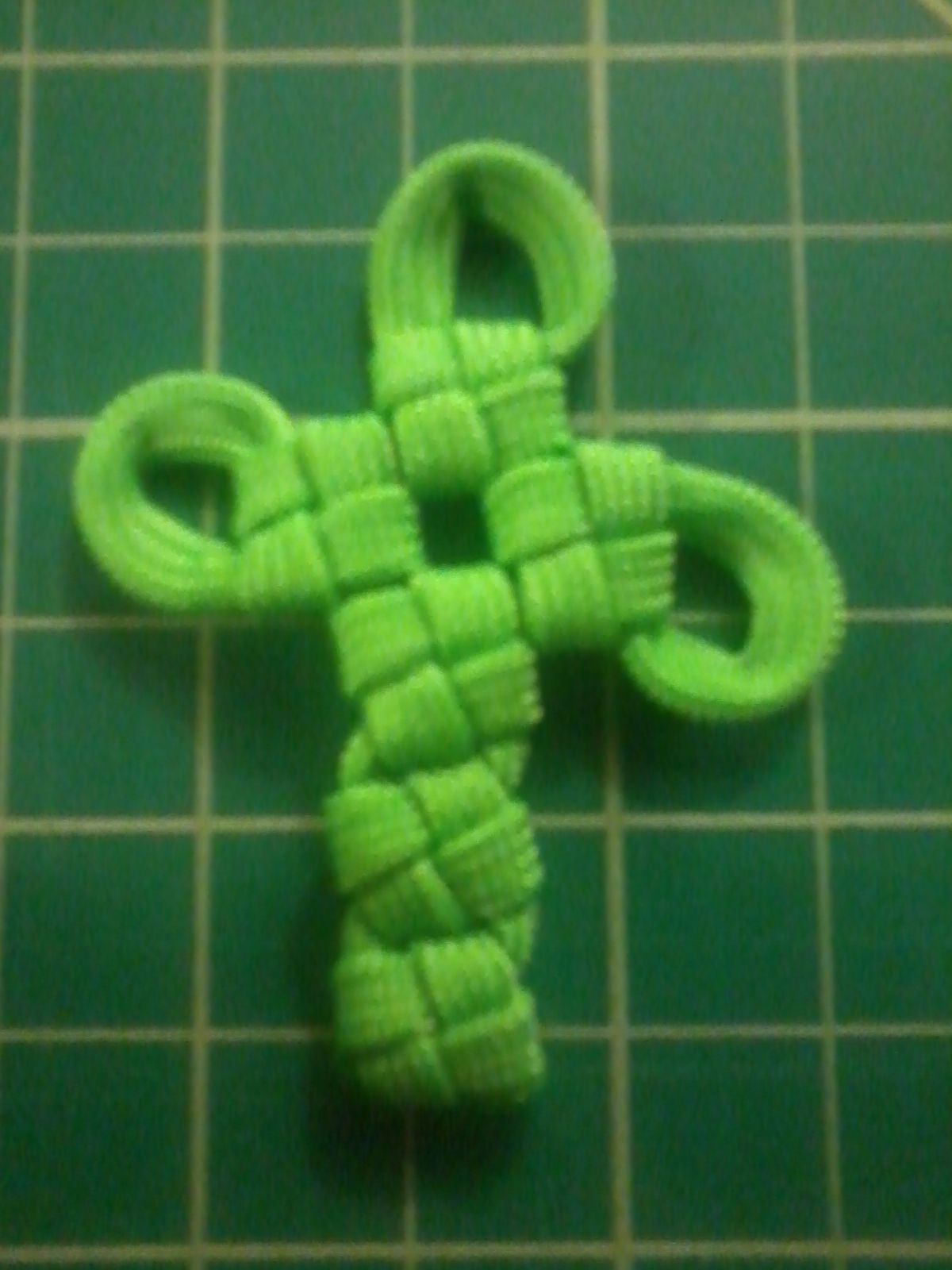Paracord Cross-Knot Cross : 12 Steps - Instructables
