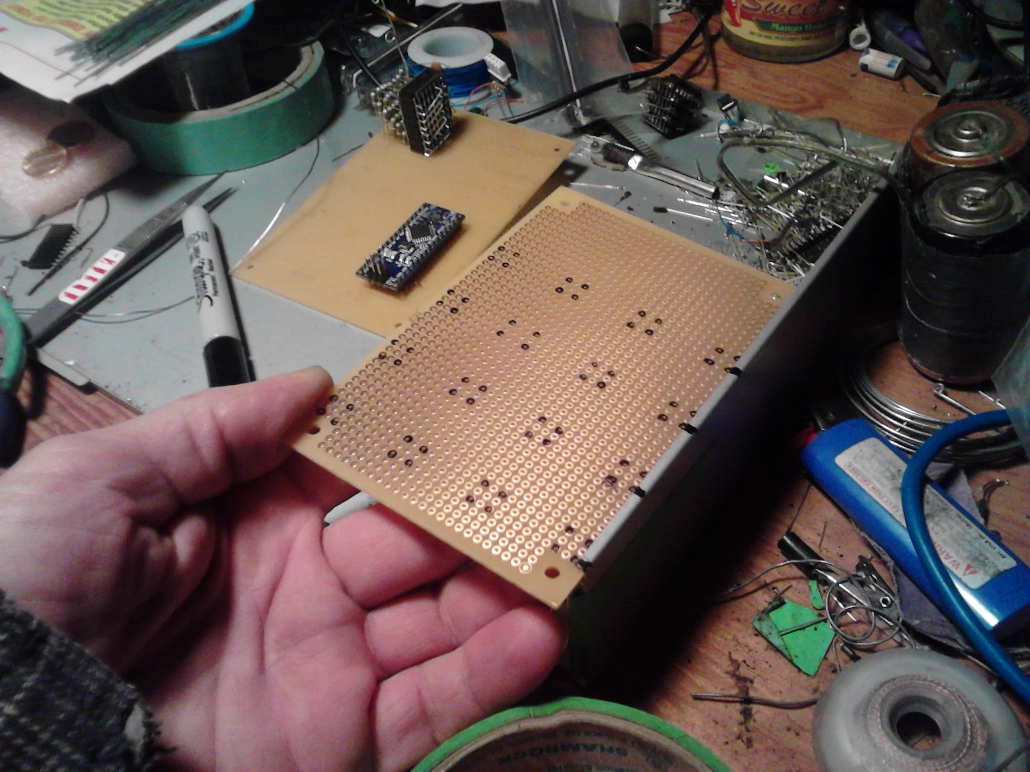 Charliecube -- Charlieplexed 4x4x4 RGB LED Cube : 6 Steps (with Pictures) - Instructables