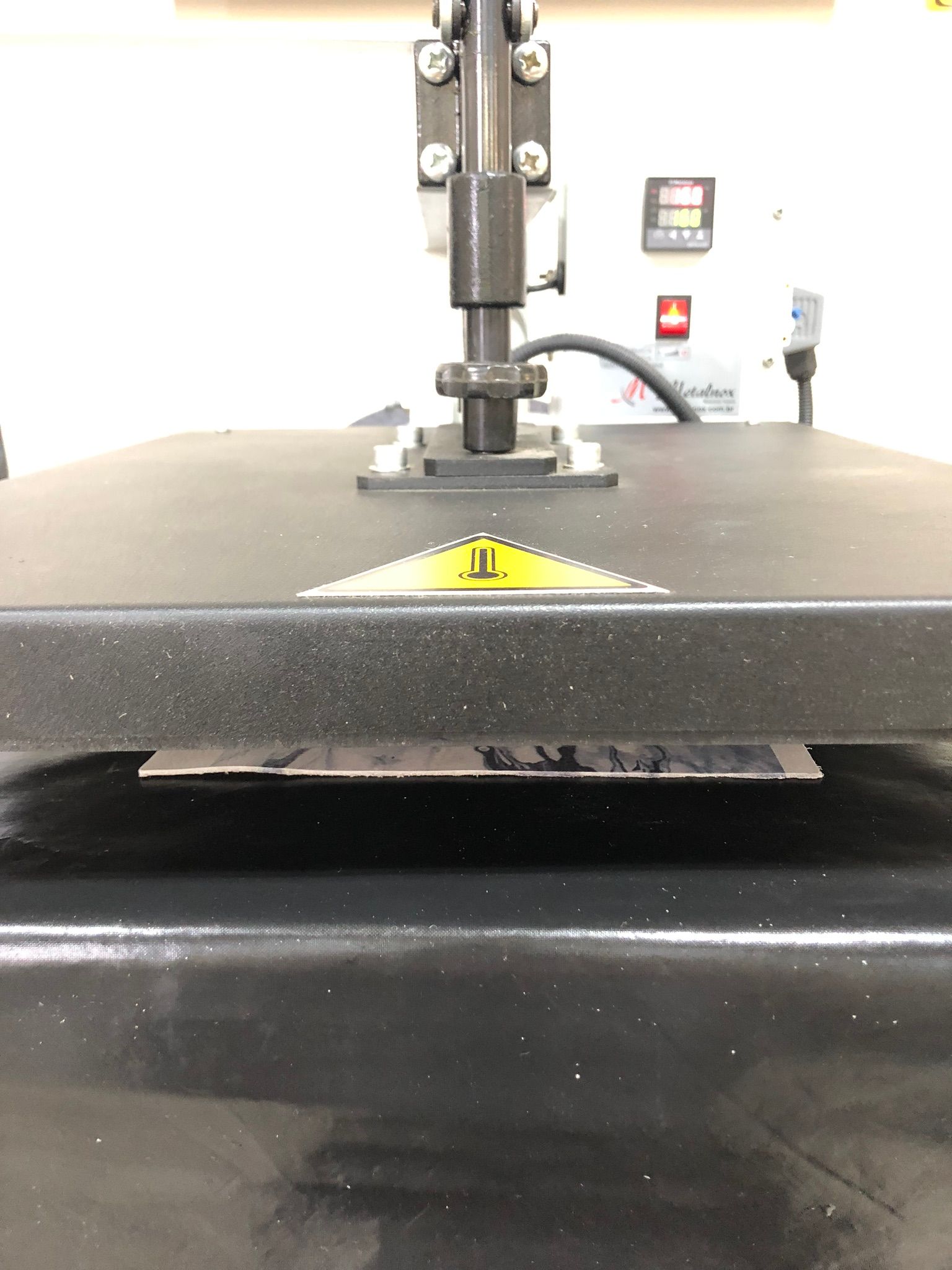 DTG Printing on Leather Swatches - and Laser Cutting Them : 4 Steps ...