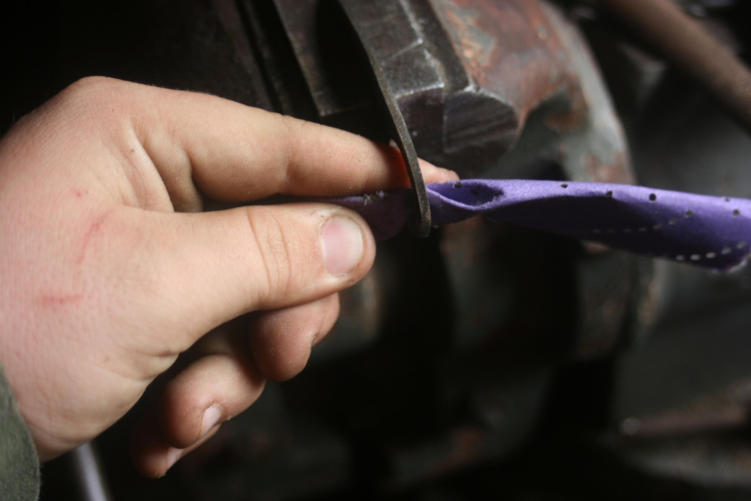 DIY Karambit Out of a Saw Blade Without CNC : 6 Steps - Instructables