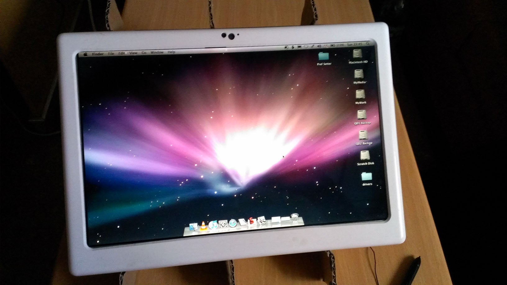 How to Make a Macbook Tablet : 11 Steps (with Pictures) - Instructables