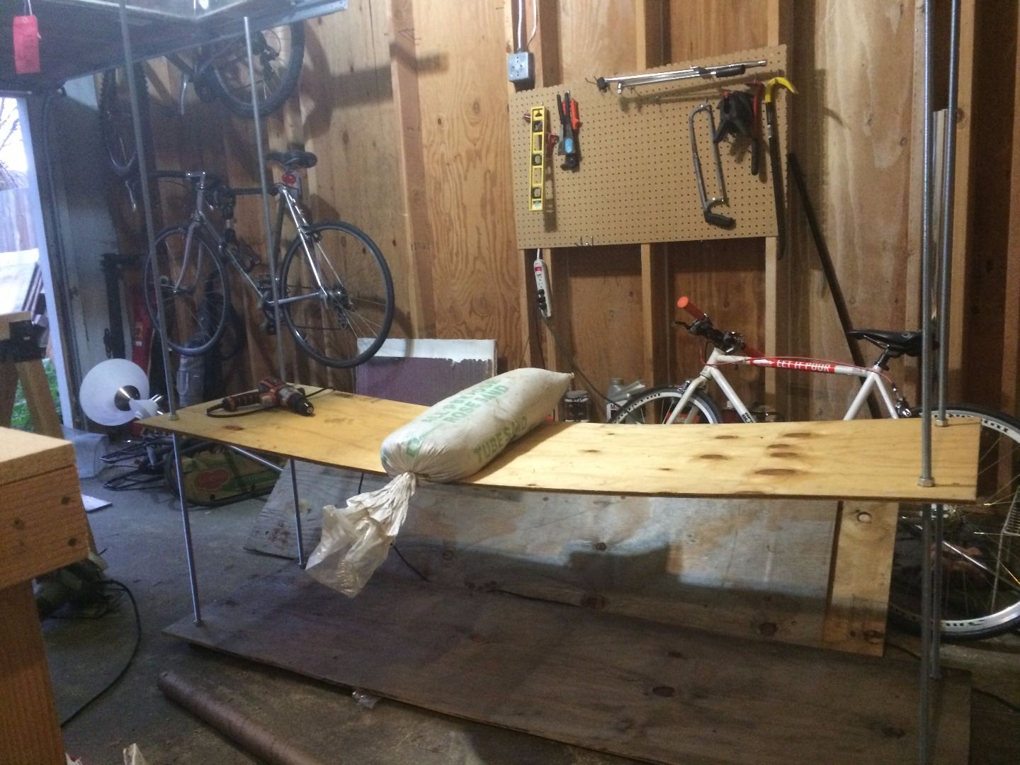 Threaded Rod & Tension Wire Shelf : 4 Steps (with Pictures) - Instructables