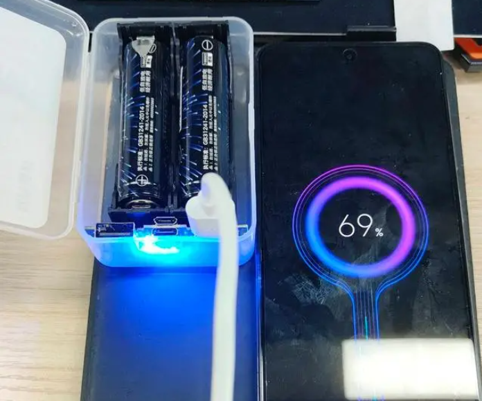 Low-cost DIY Power Bank With Replaceable Batteries Using Lithium ...