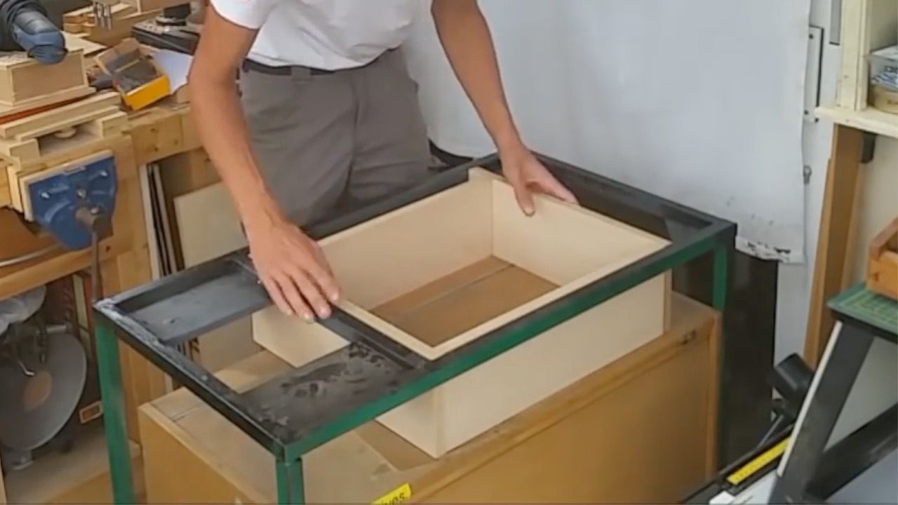 Easy Workshop Down Draft Sanding and Outfeed Table. : 9 Steps (with ...