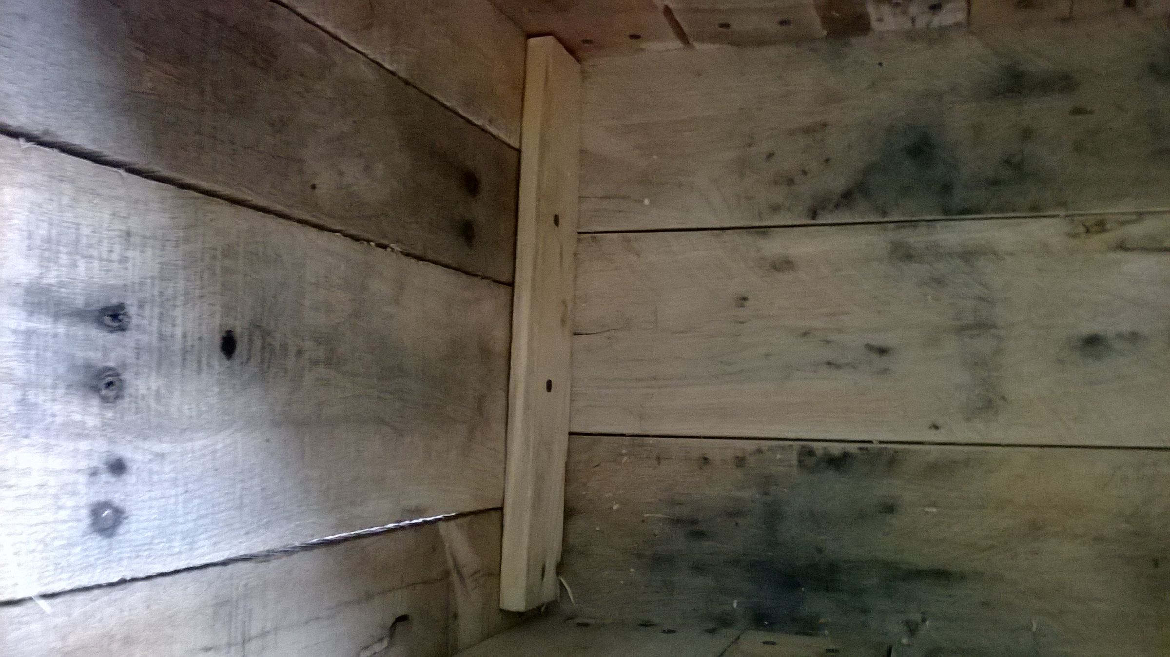 False Bottom Trunk From Reclaimed Wood (Pallets) : 7 Steps (with ...