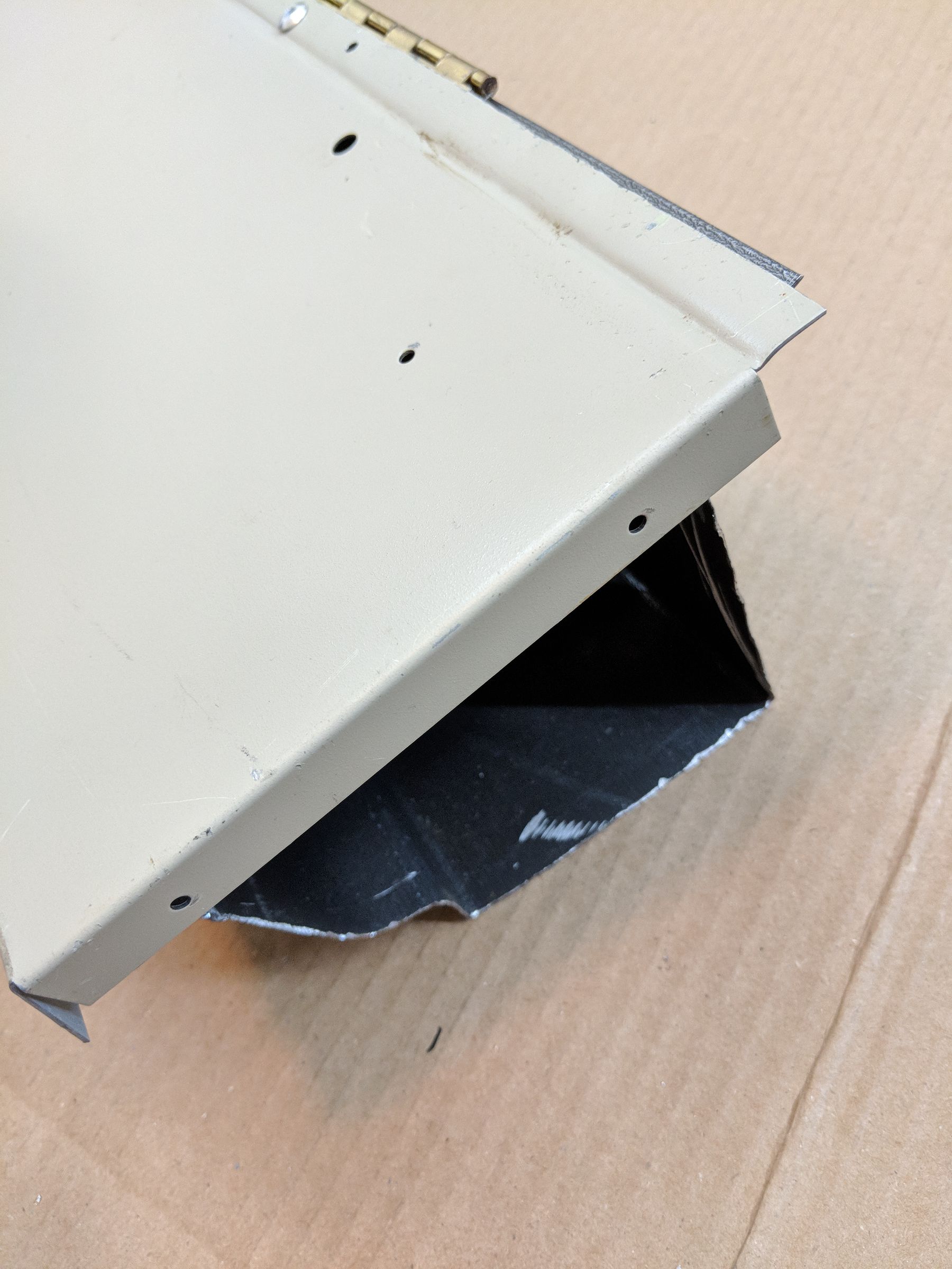 Automatic Chicken Feeder With Upcycled Gutter & Metal Pieces : 14 Steps ...