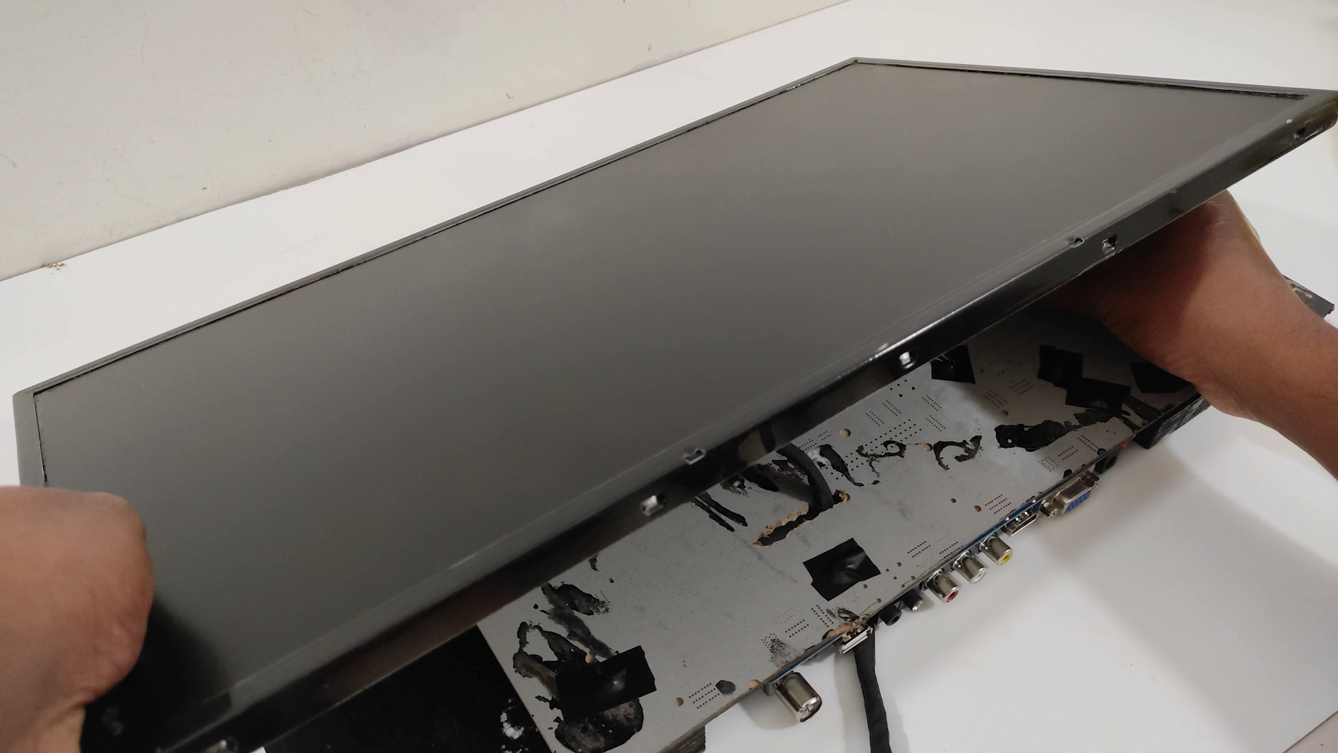 Convert Old Display Panel Into Sleek Monitor : 10 Steps (with Pictures ...