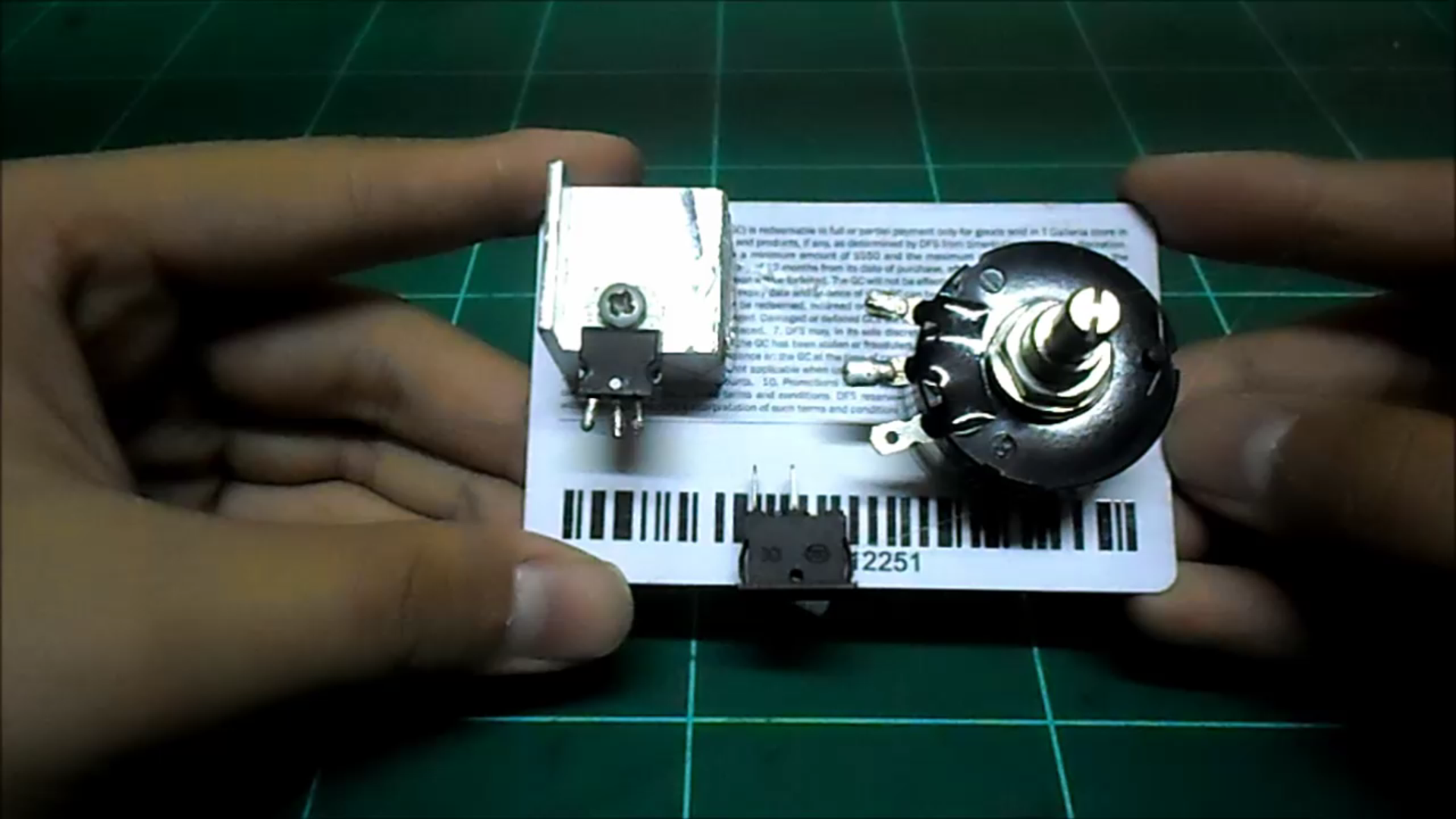 Variable Voltage Regulator Using the LM317 : 8 Steps - Instructables