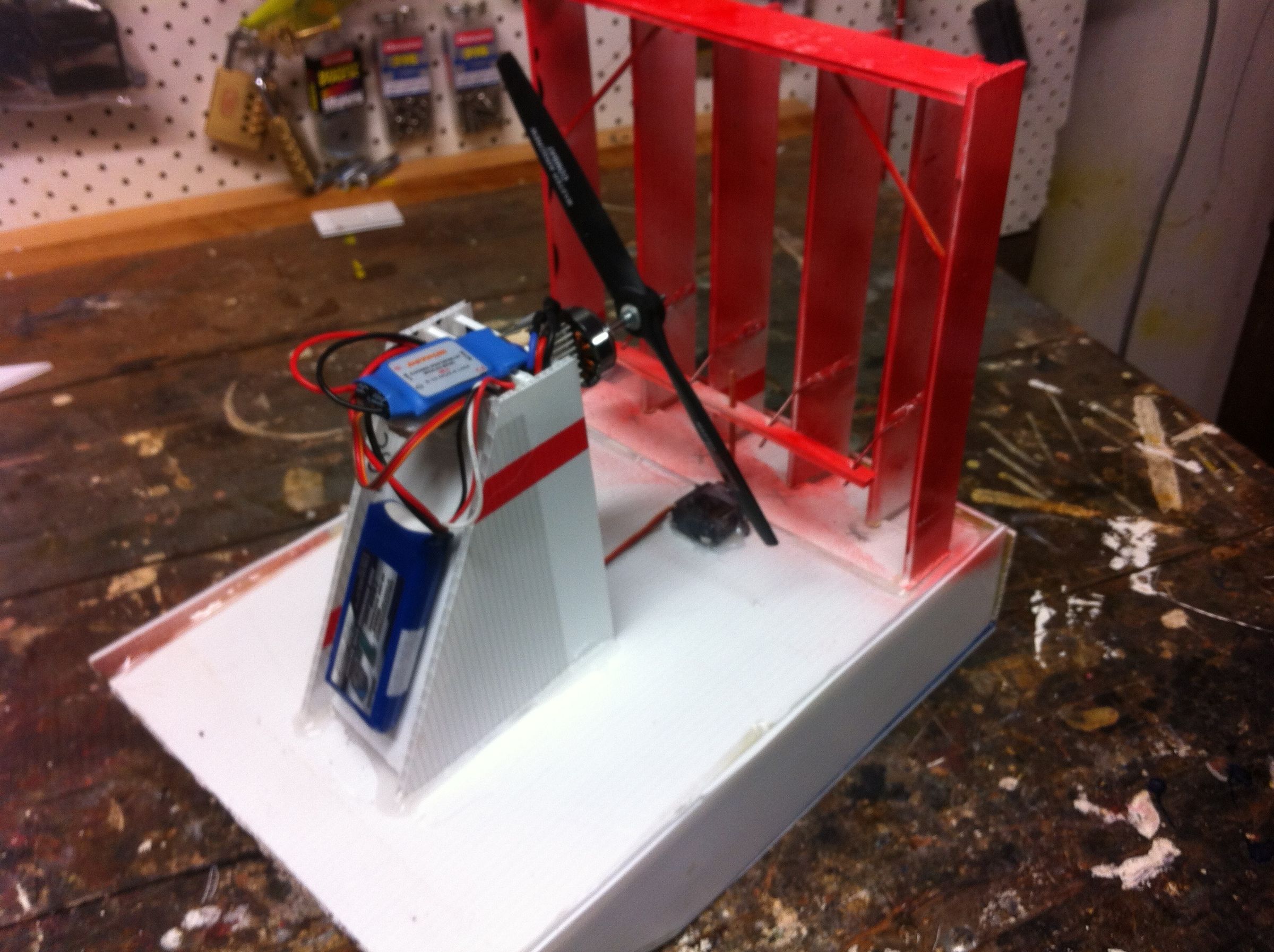 Coreflute RC Airboat : 6 Steps - Instructables