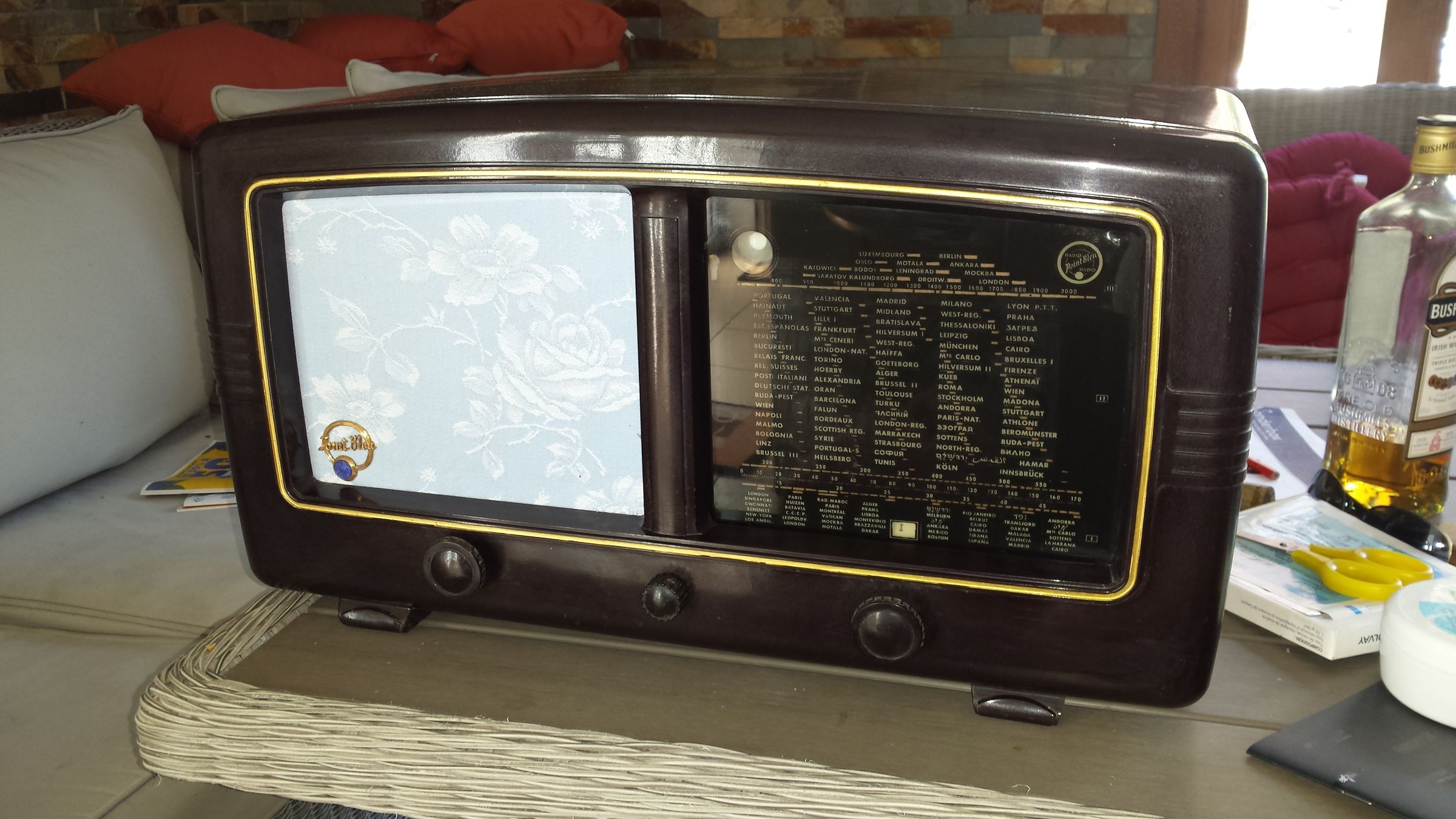 Renew an Old Radio : 6 Steps (with Pictures) - Instructables