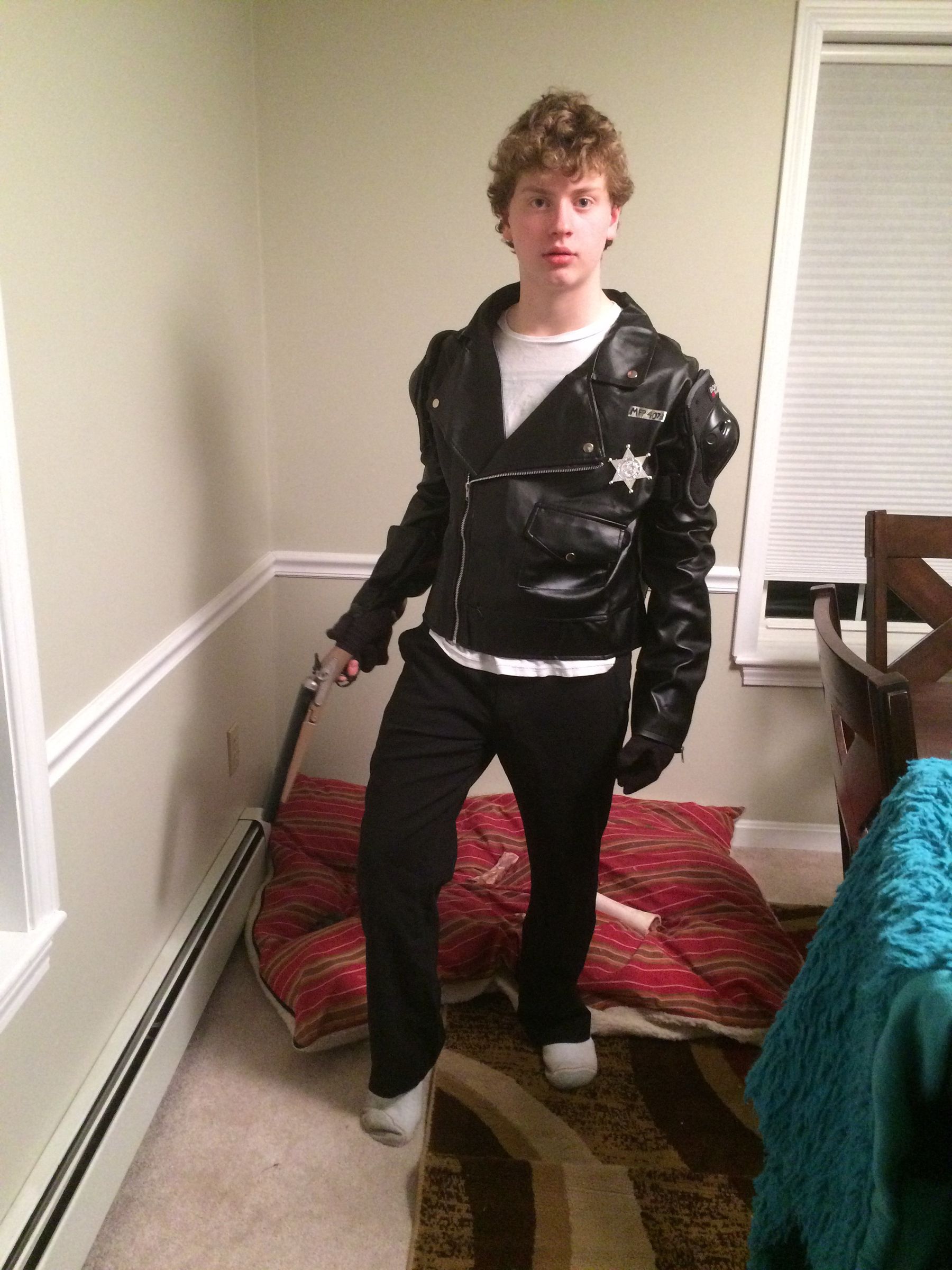Mad Max: Max's Costume : 6 Steps - Instructables