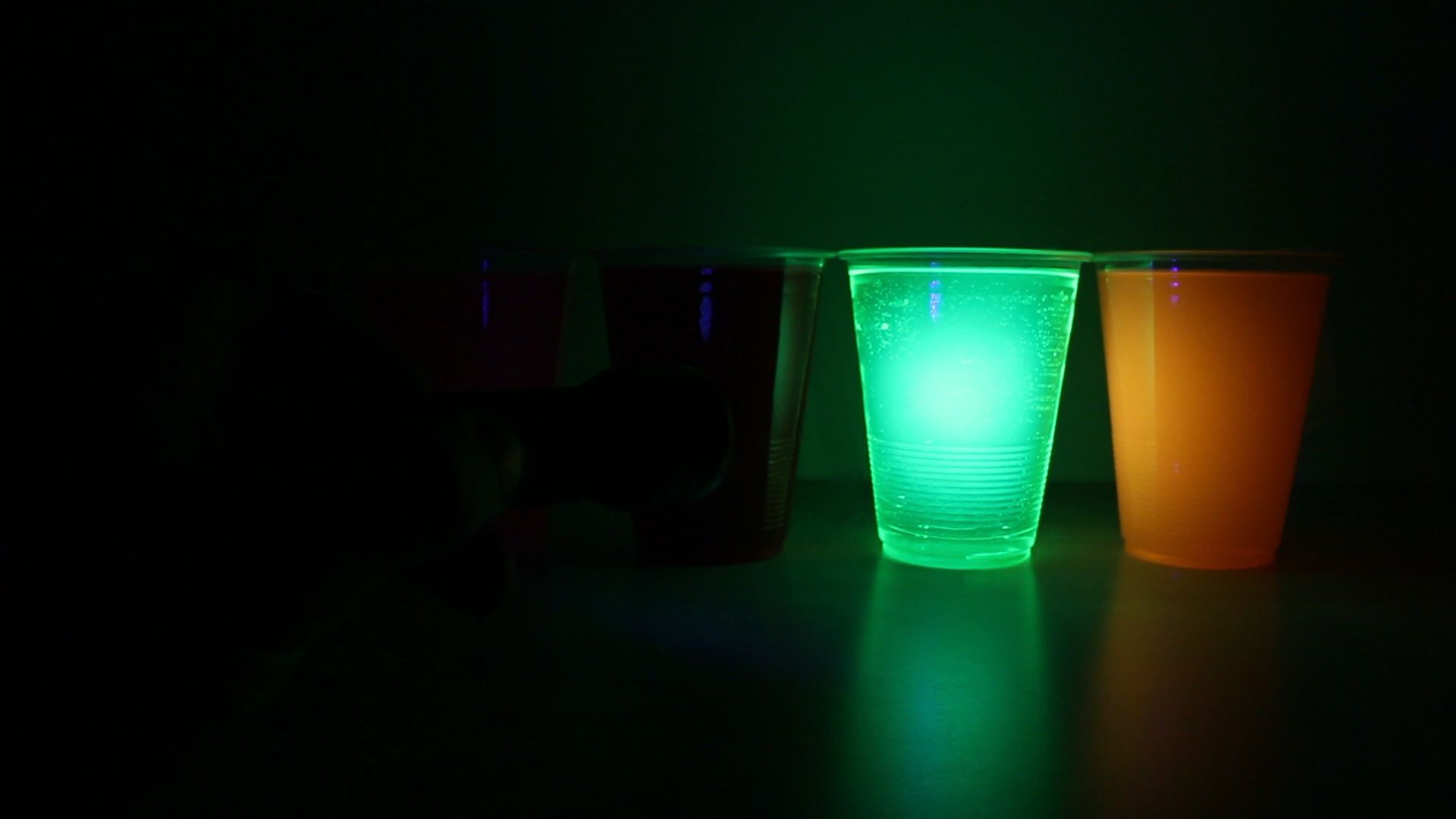 DIY GLOWING BUBBLE LIGHT - How to Make Your Own Futuristic Desk Light ...