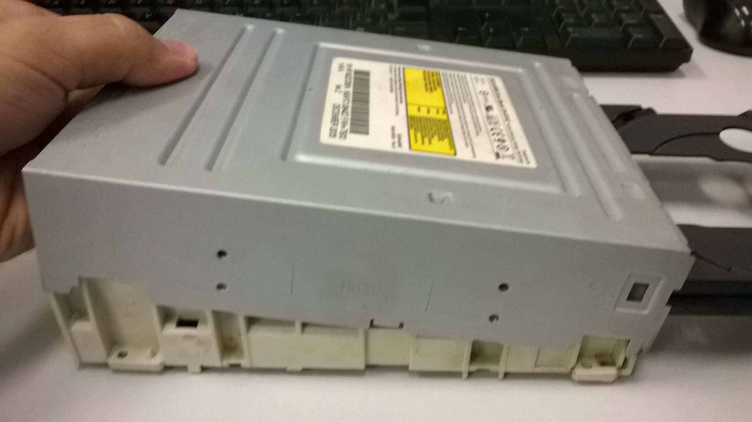 Disassembling a CD/DVD Reader and Reusing Its Parts : 12 Steps (with ...