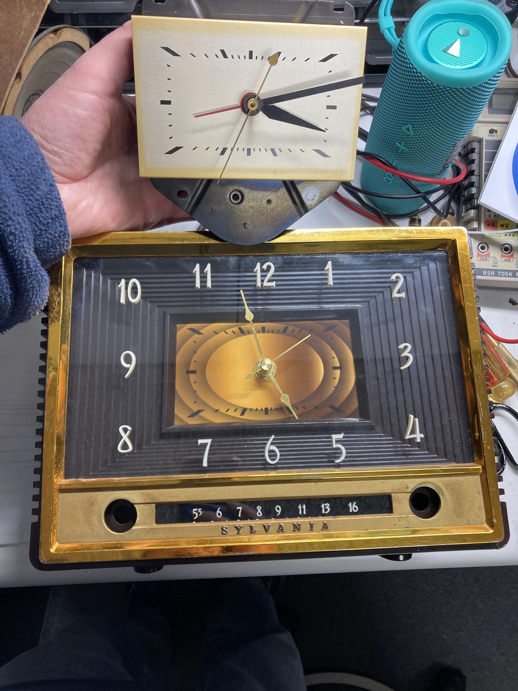 MCM Clock Radio Modifications : 7 Steps (with Pictures) - Instructables