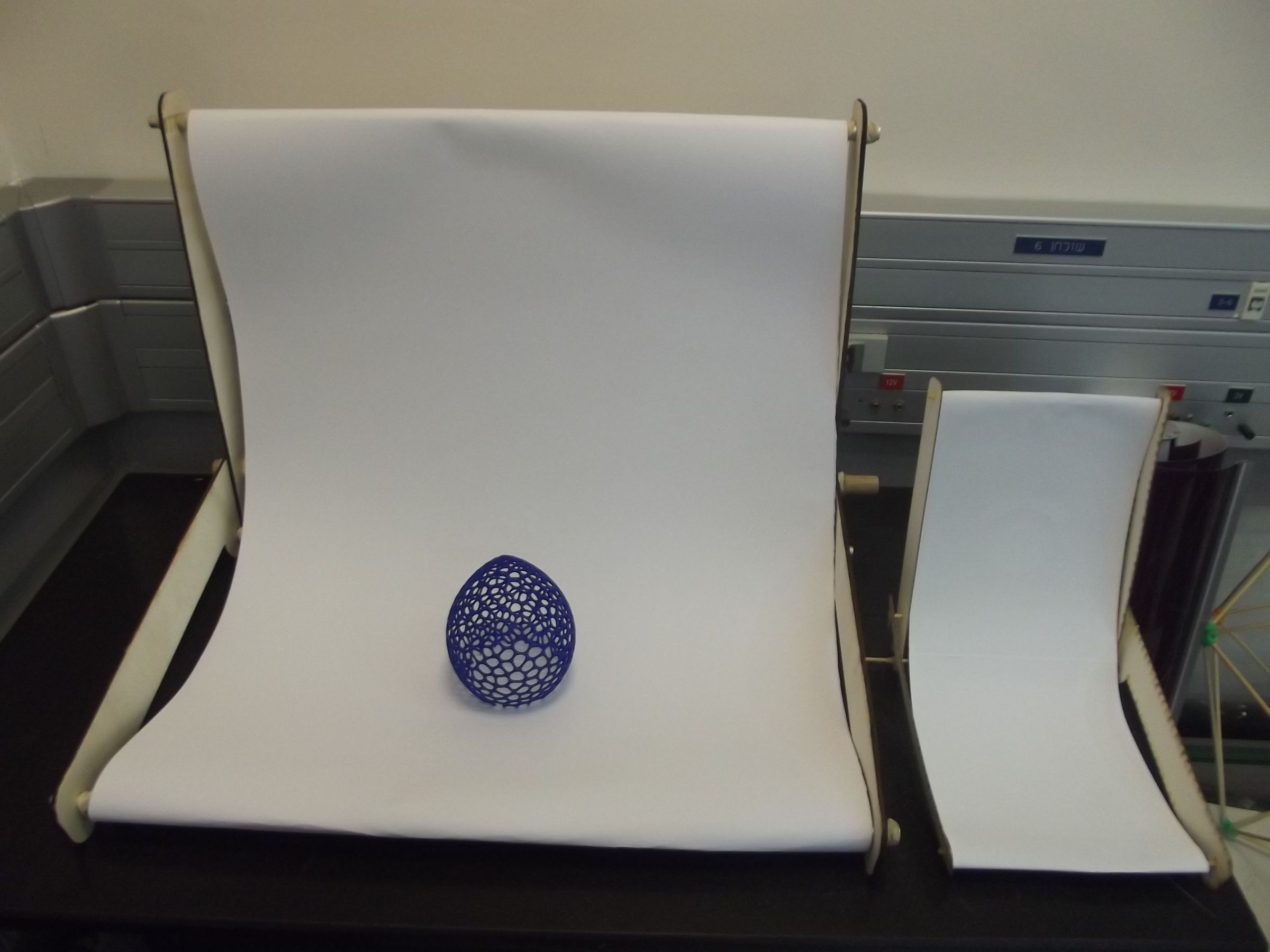 Laser Cut Infinity Wall for Model Photography : 3 Steps - Instructables