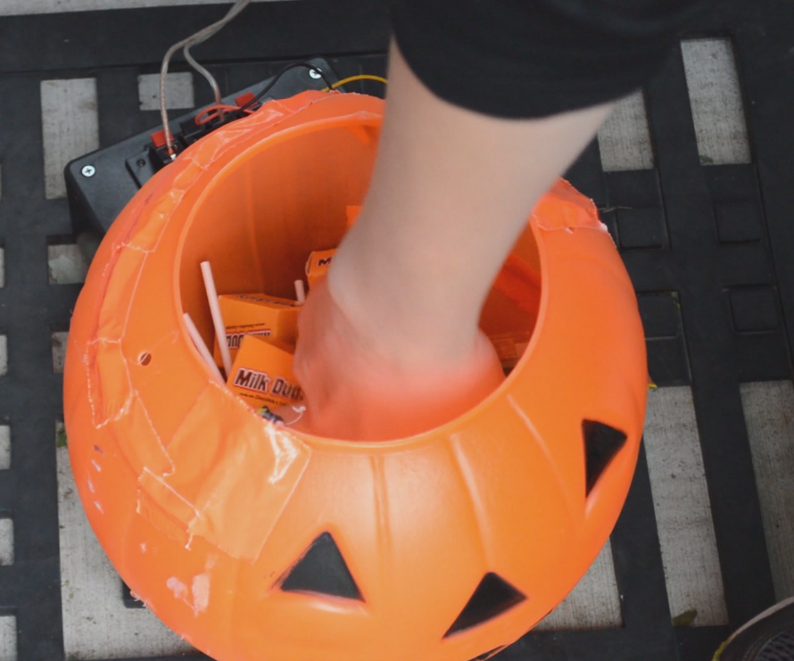 Silly String Candy Trap (with Pictures) - Instructables