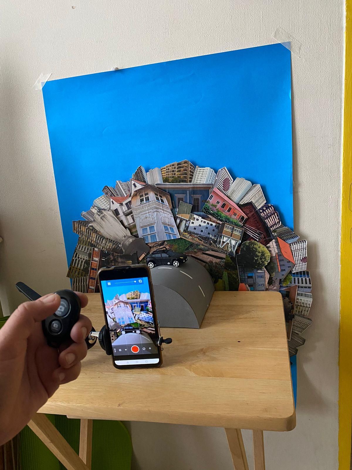 Using a Bluetooth Shutter for Making a Stop Motion : 6 Steps (with ...