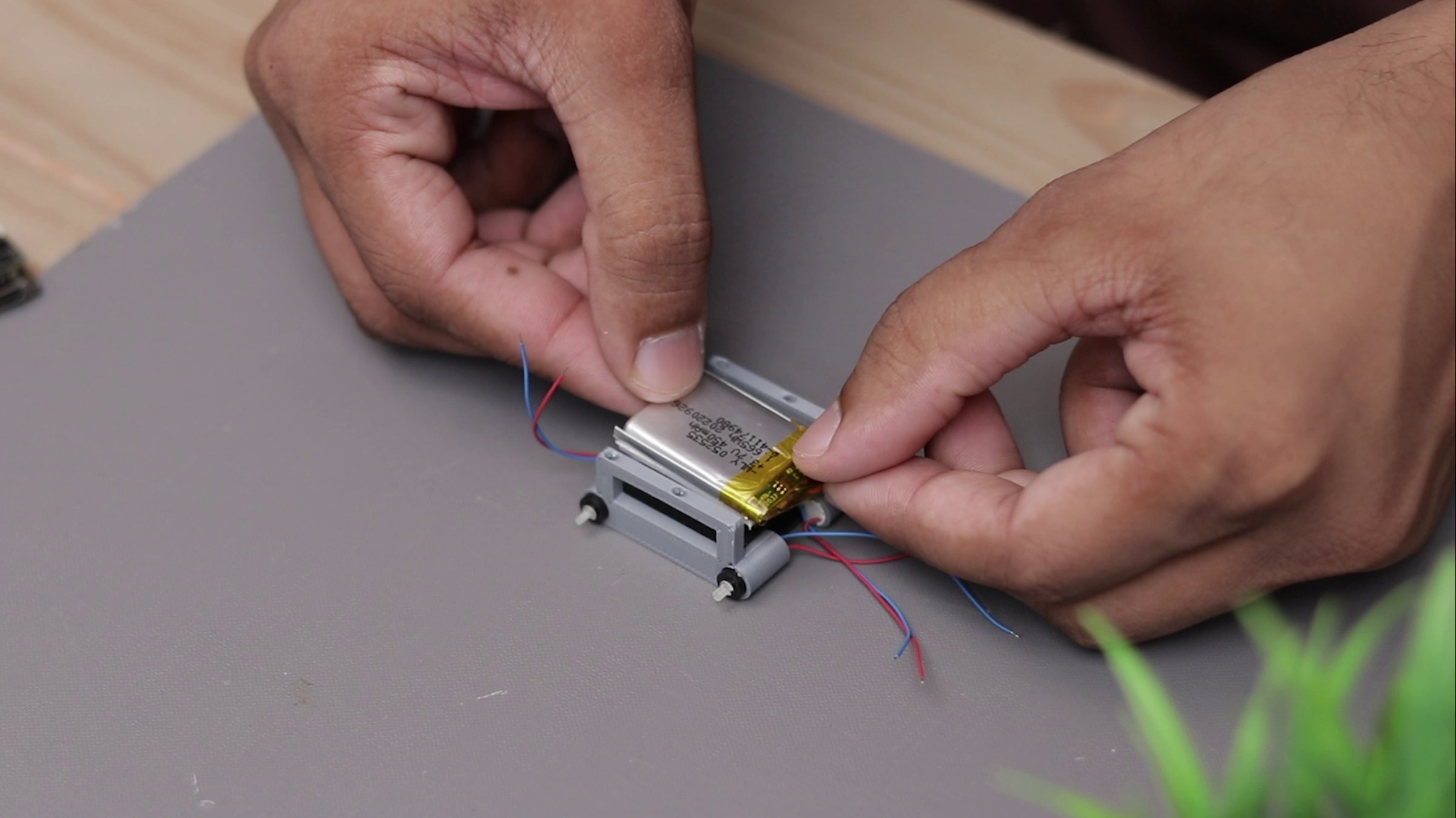 DIY Smartphone-Controlled Tiny Car With Live Camera Feed : 8 Steps ...