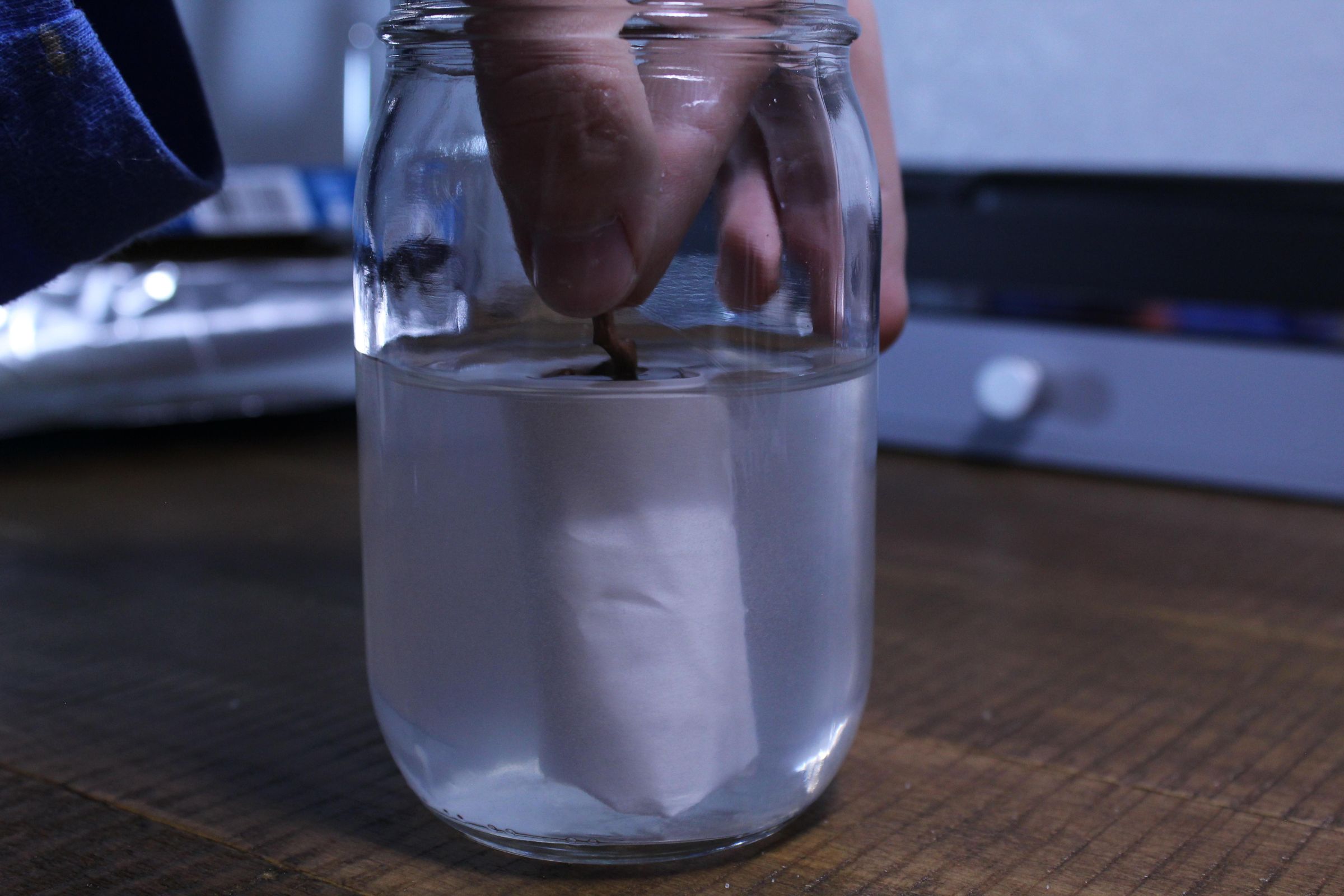 DIY Rechargeable D-Cell Battery From Aluminum Foil : 7 Steps (with ...