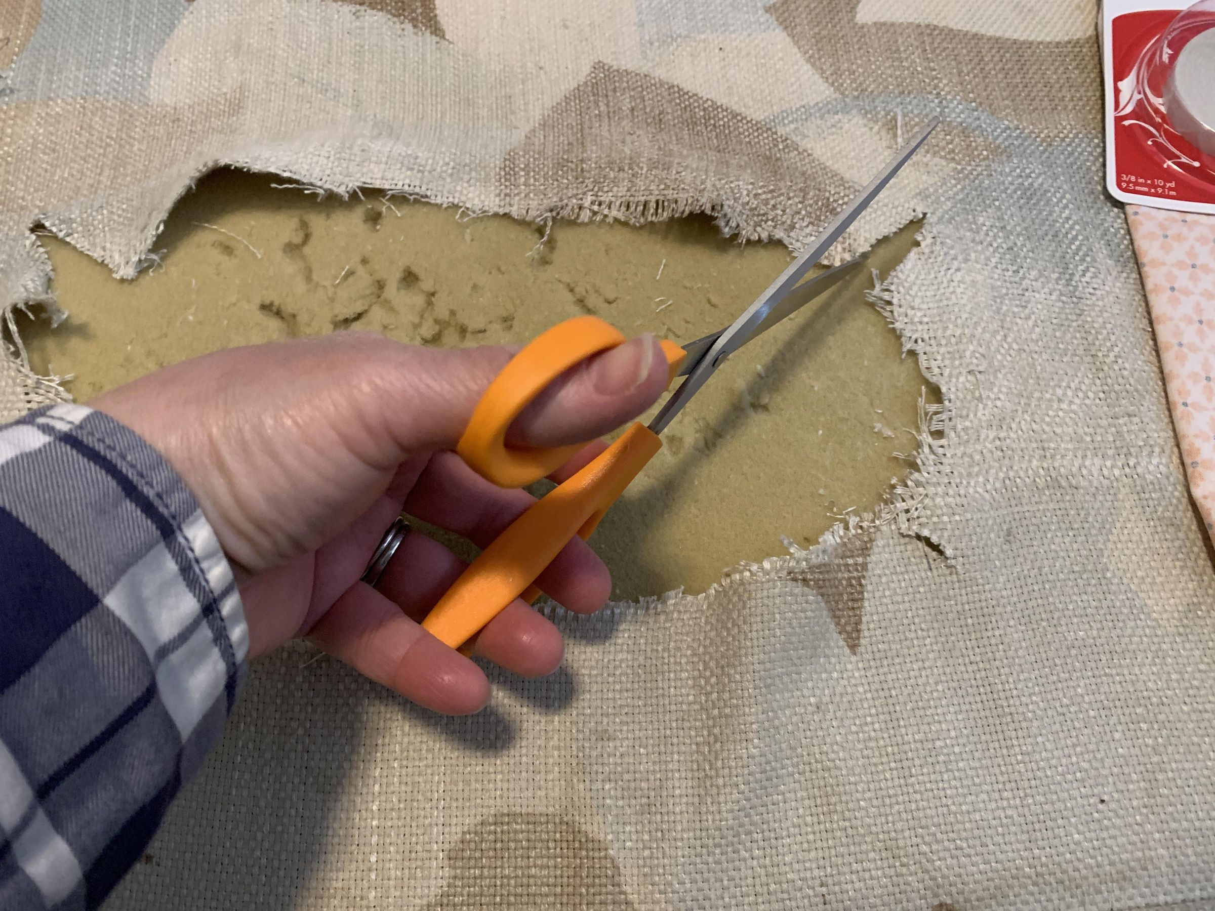 Repair Fabric Ottoman : 6 Steps (with Pictures) - Instructables