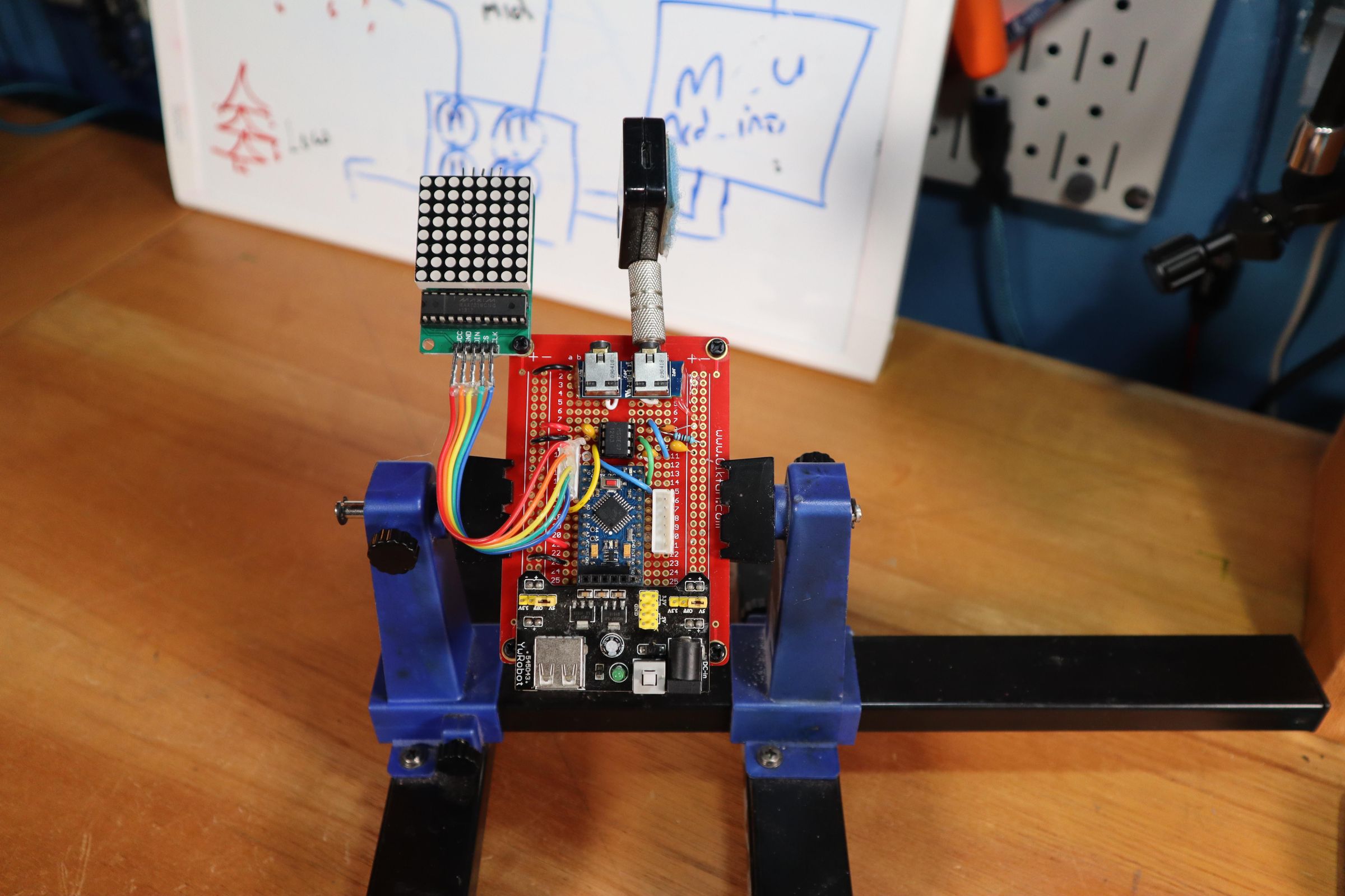 DIY Automatic Musical Christmas Lights (MSGEQ7 + Arduino) : 6 Steps ...