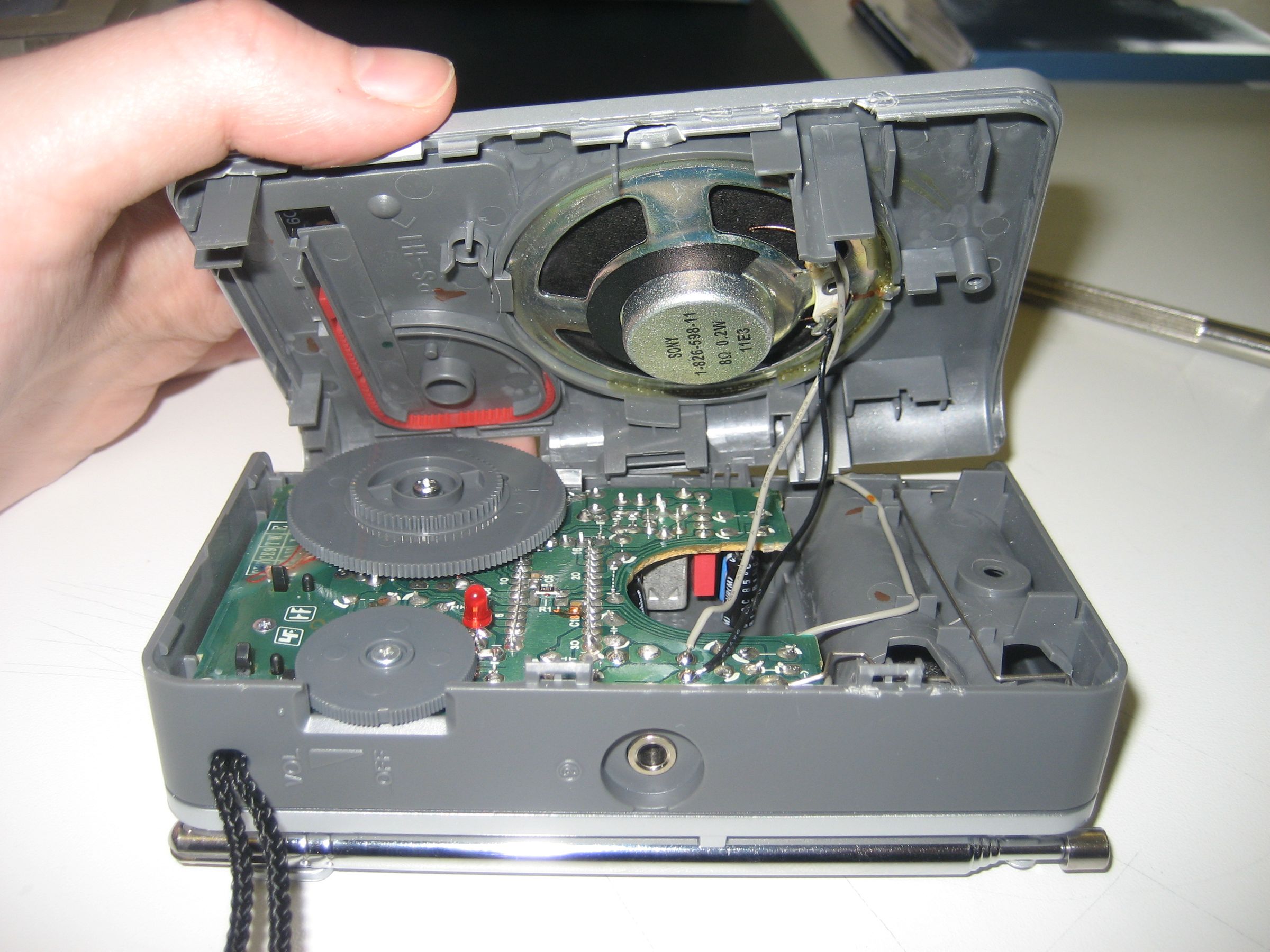 The Travelling Radio: Hacking a Radio for Someone Who Travels the World ...