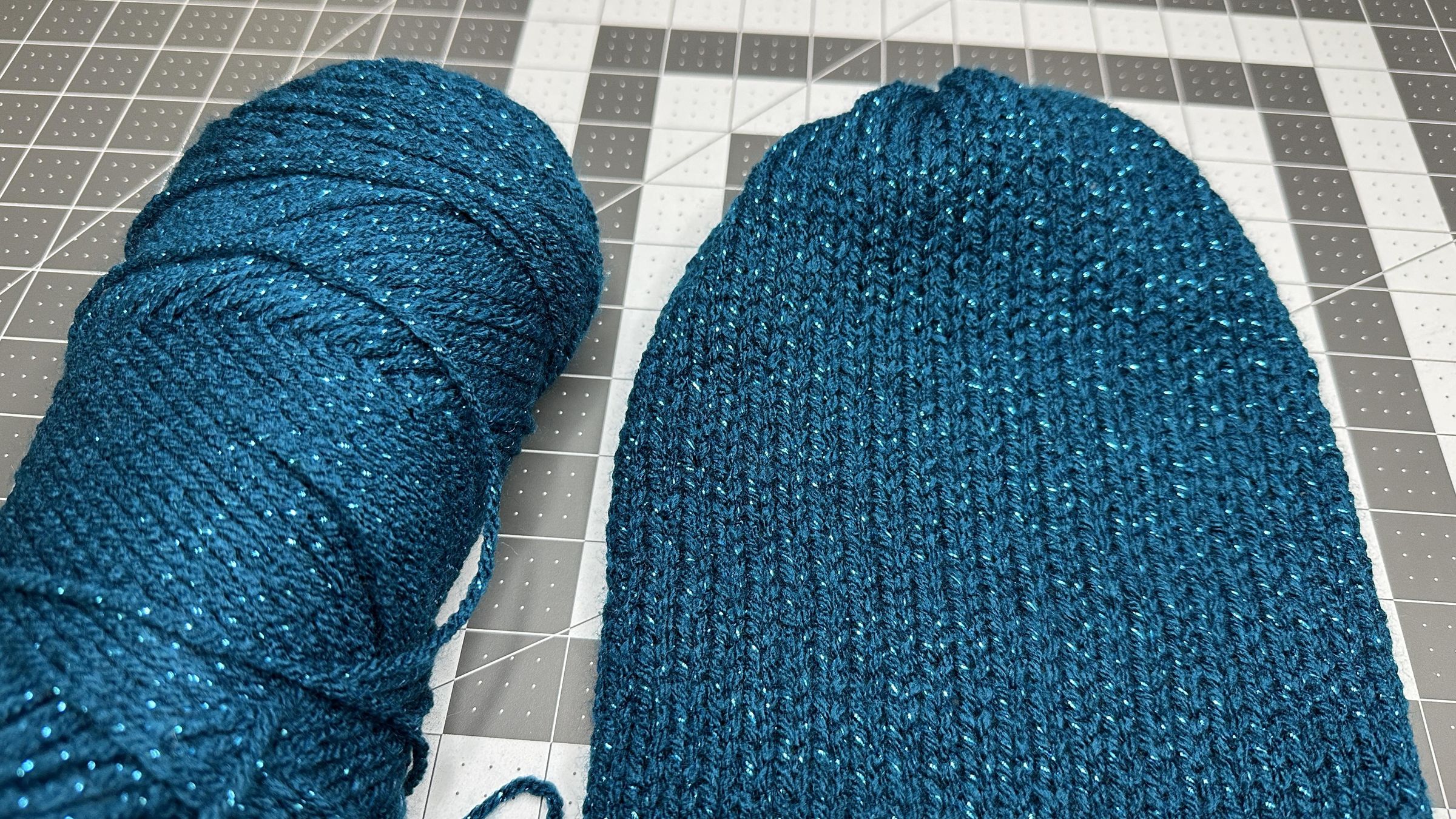 The 20 Minute Knitting Machine Beanie : 18 Steps (with Pictures ...