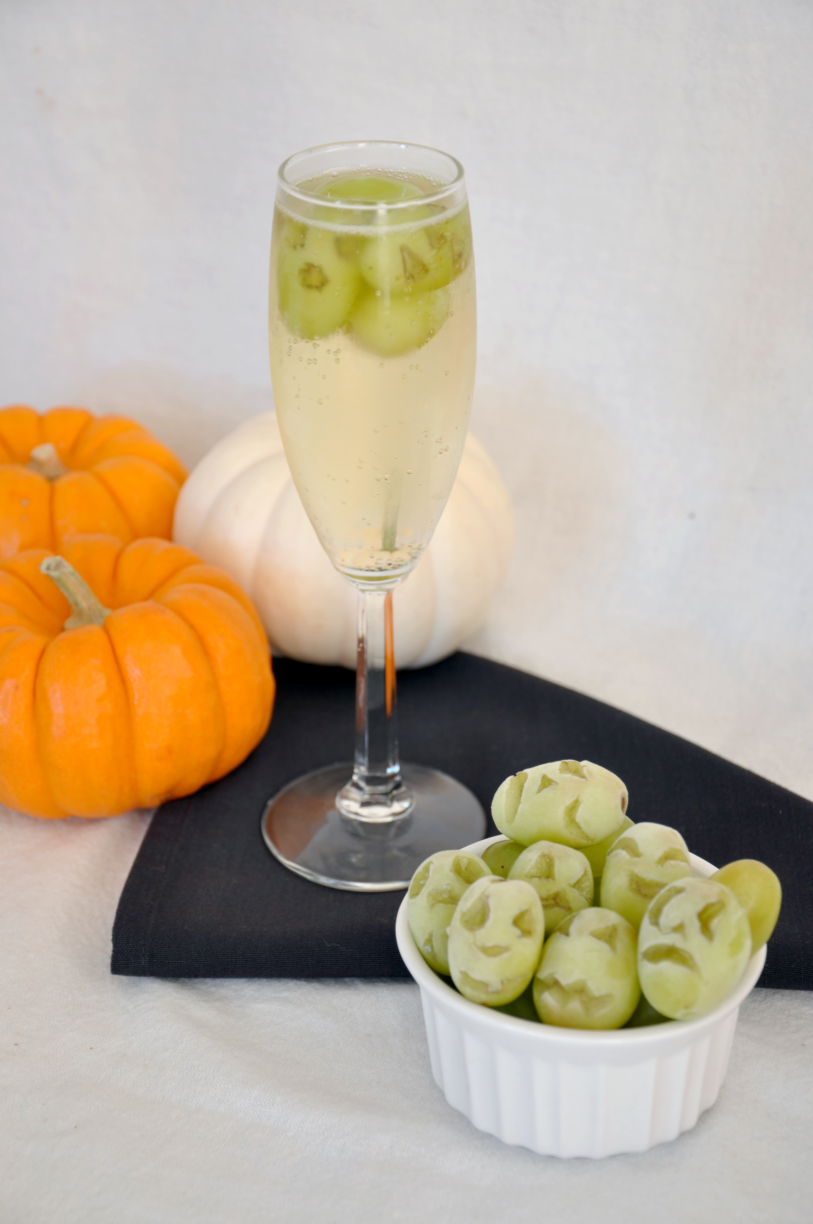 Scary Face Grapes : 6 Steps (with Pictures) - Instructables