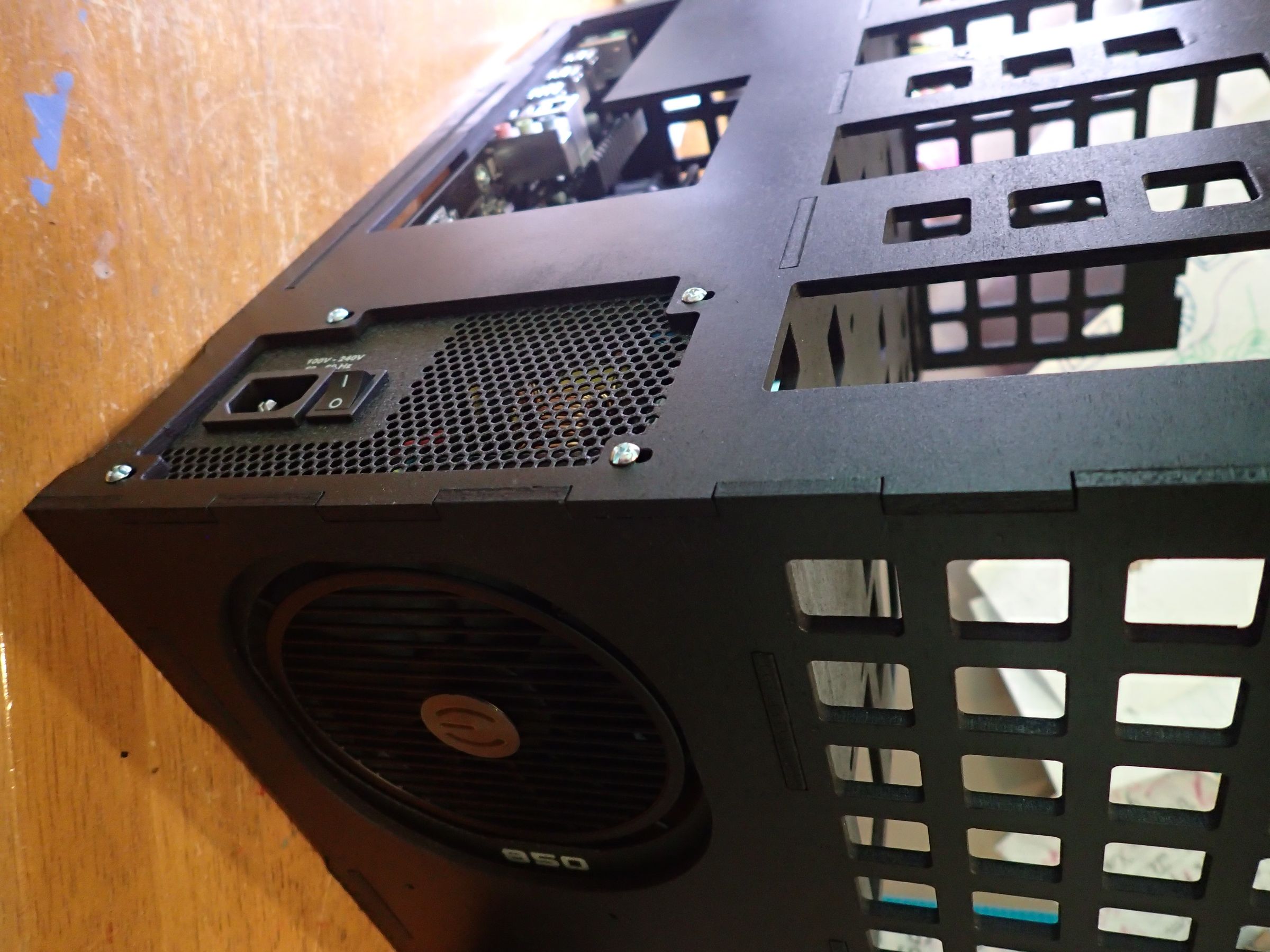 Simple, Stackable GPU Mining Rig : 10 Steps (with Pictures) - Instructables