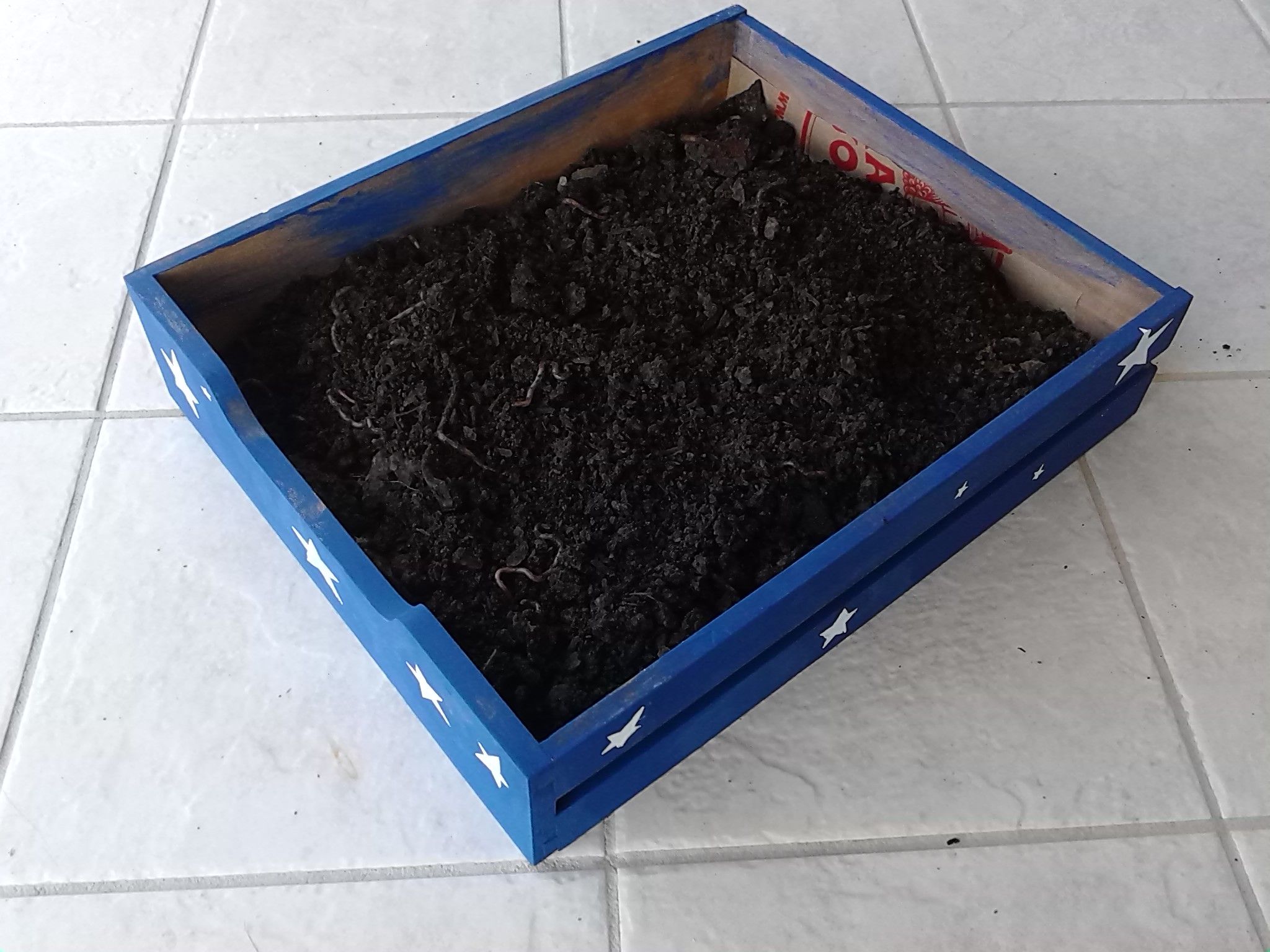 Dresser Drawer Planter Box : 5 Steps (with Pictures) - Instructables