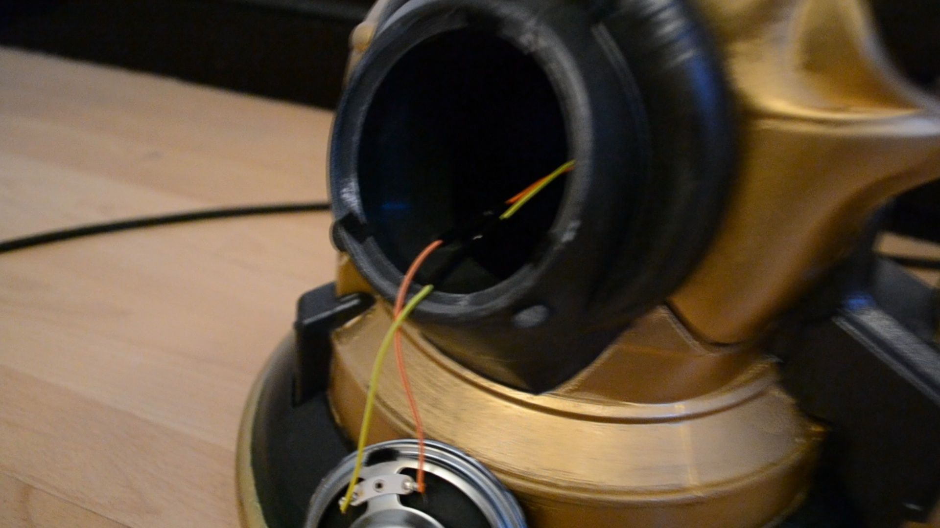 Lucio Gun 3D Printed With Real Speakers From Overwatch : 7 Steps (with ...