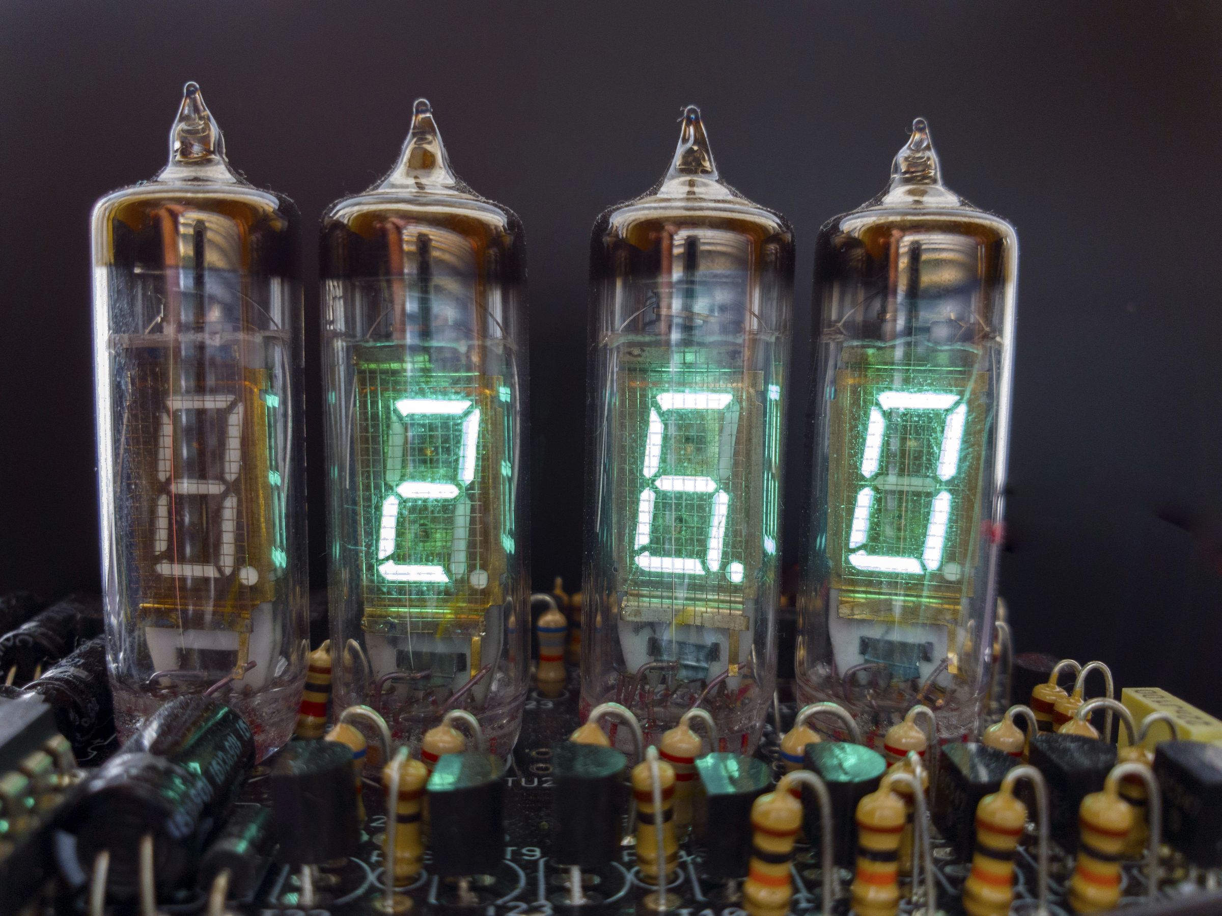 Shield for Arduino From Old Russian VFD Tubes: Clock, Thermometer, Volt ...
